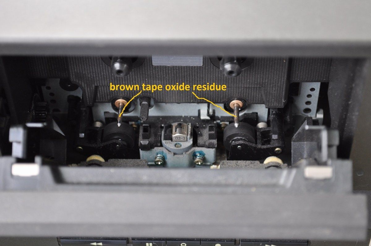 How to Clean a Cassette Recorder : 7 Steps - Instructables