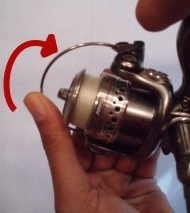Dressing and Casting a Fishing Pole With a Bail Reel : 11 Steps ...
