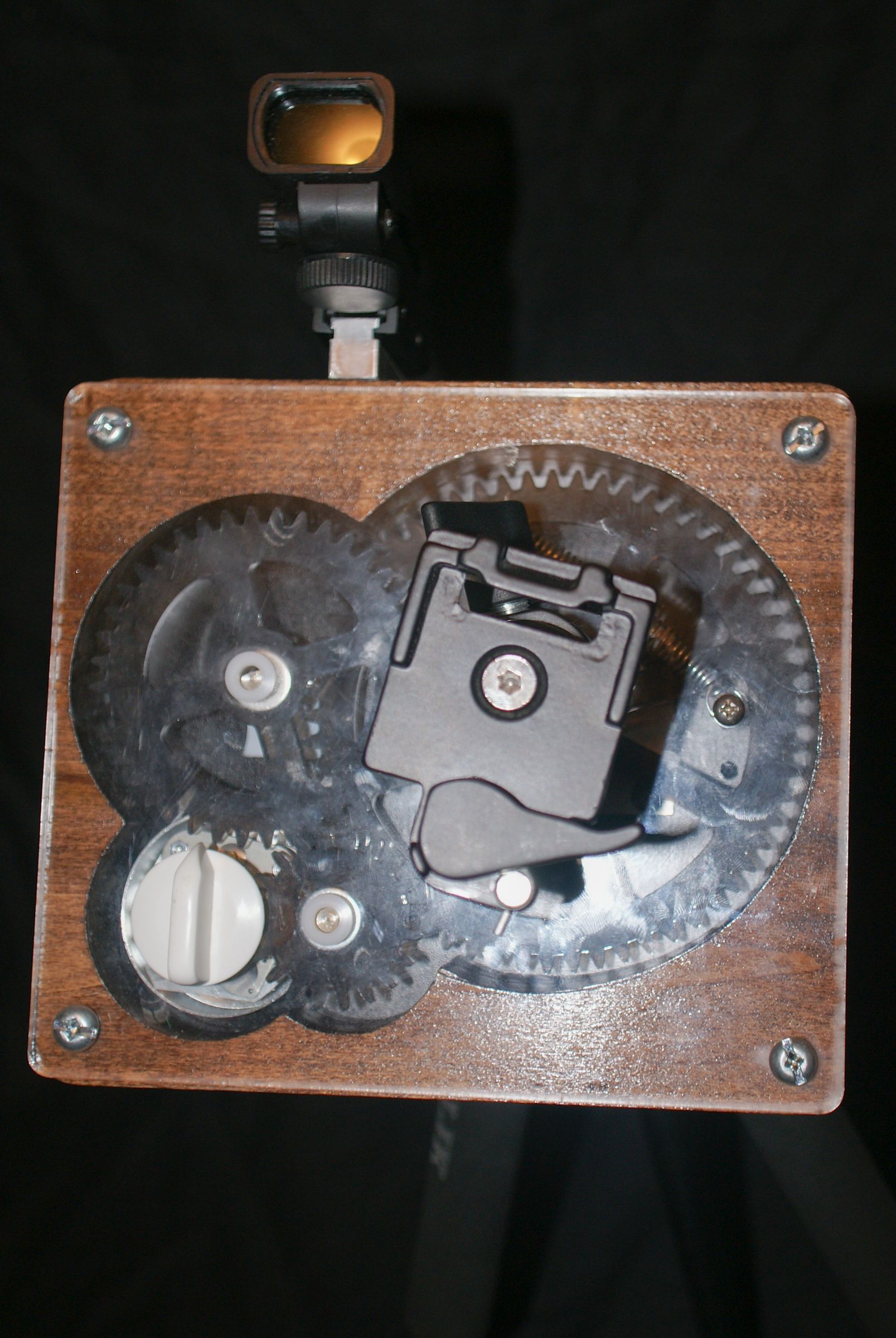 Mechanical Wind-Up Star Tracker for Astro-Photography : 5 Steps ...