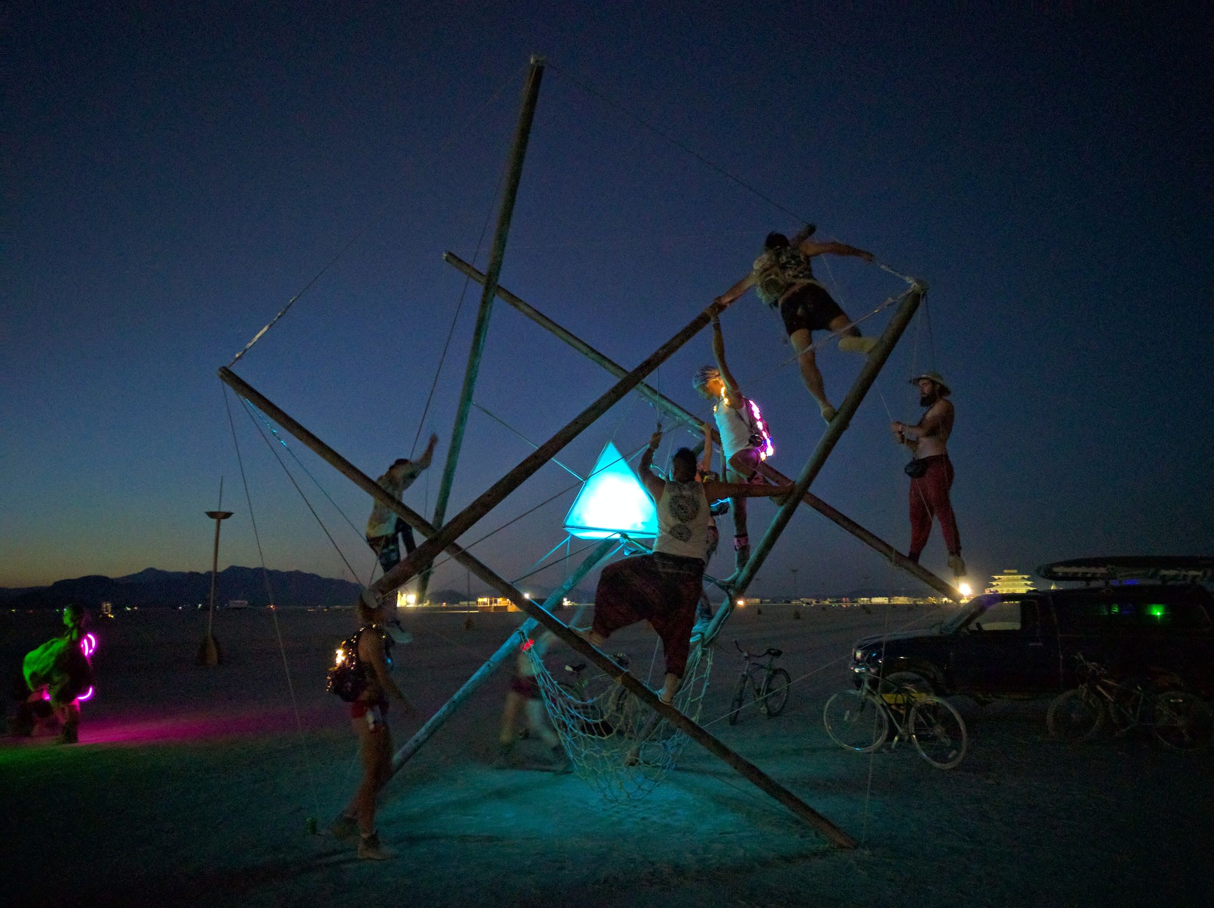 Cellular Tensegrity at Burning Man : 31 Steps (with Pictures ...