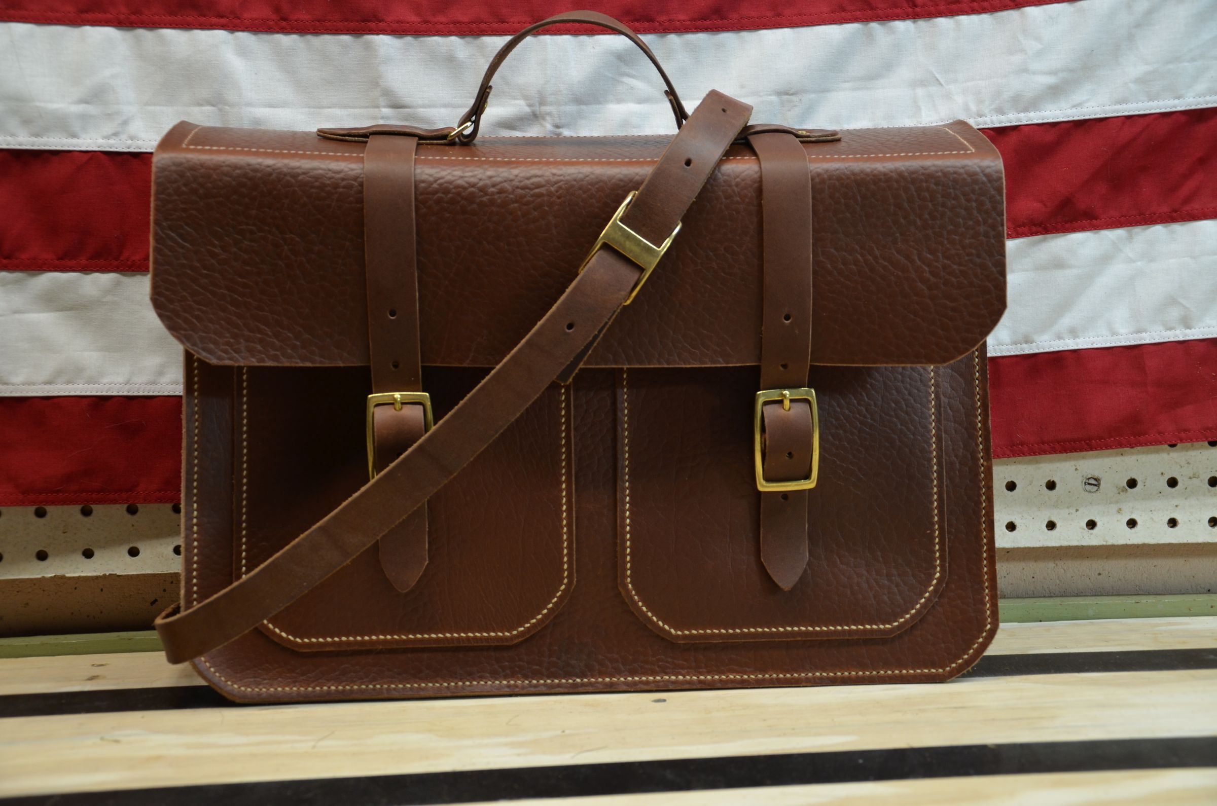 Handcrafted Leather Briefcase : 16 Steps (with Pictures) - Instructables