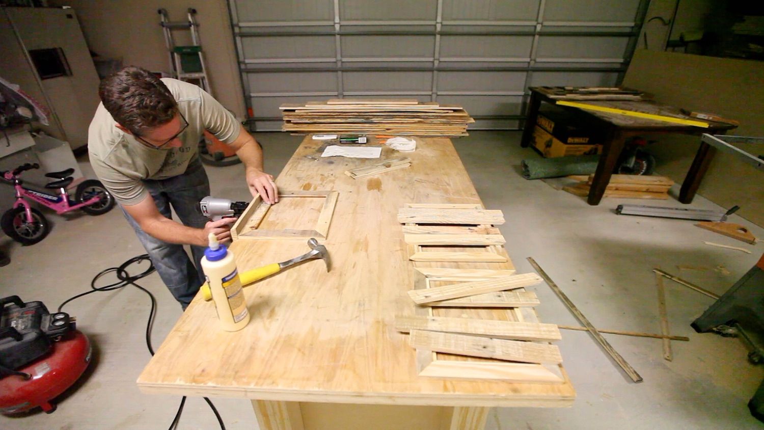 How to Make a Pallet Wood Picture Frame : 15 Steps (with Pictures ...