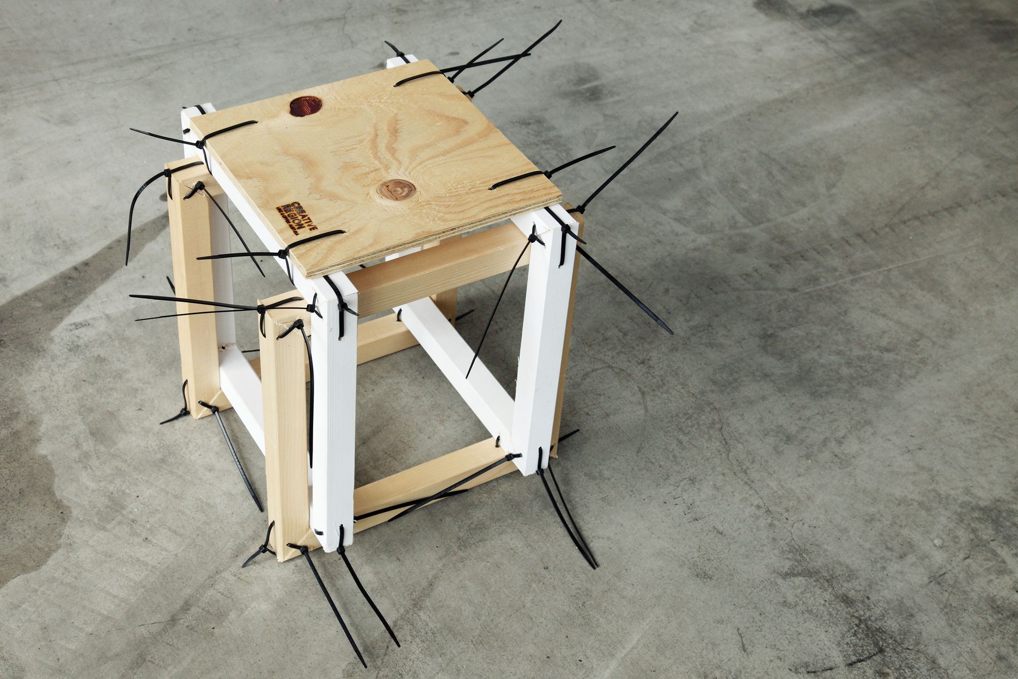Familie Binder - Stool by Margit Grein cker & Katja Seifert : 5 Steps ...