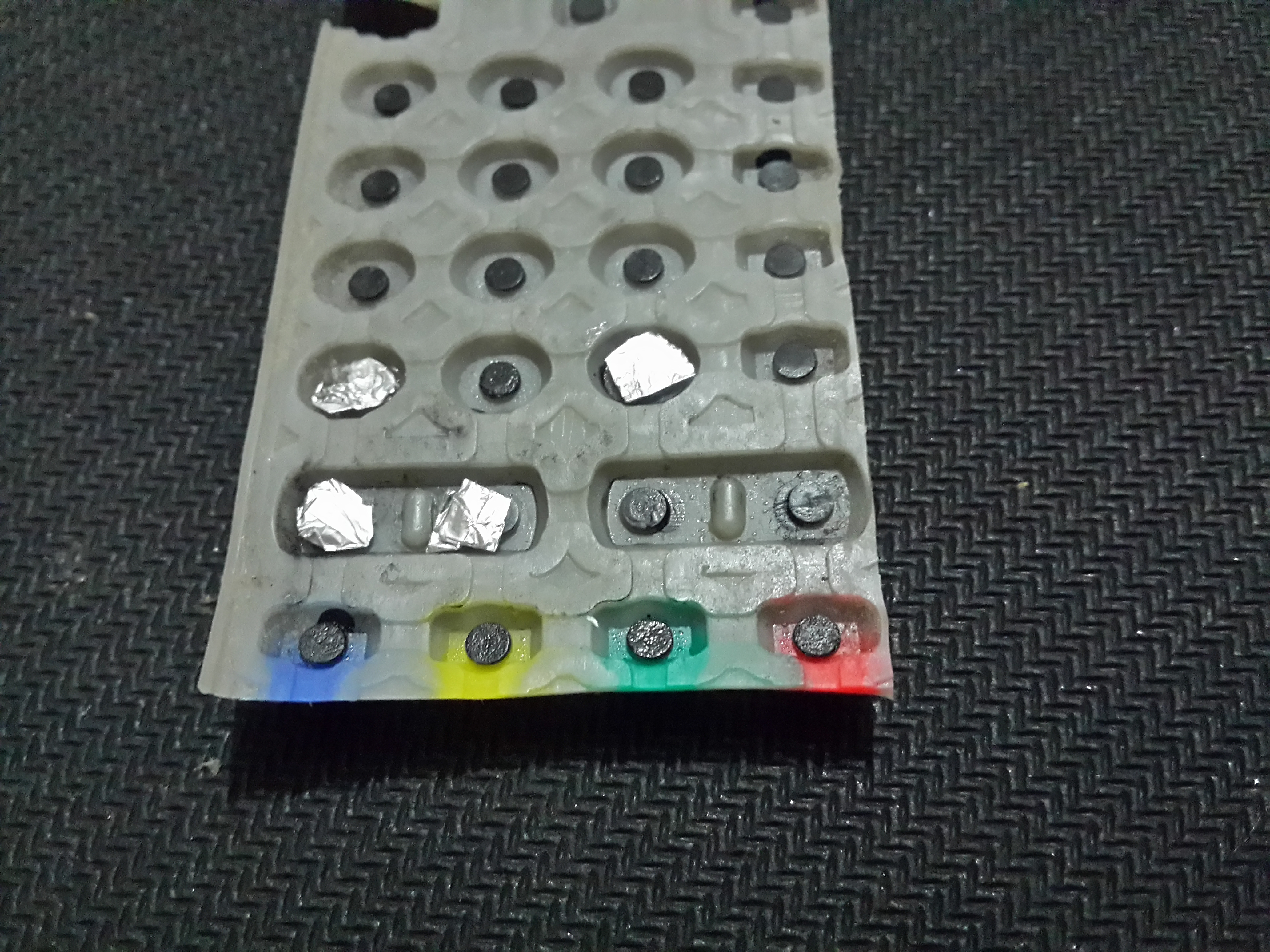 How to Repair a Remote Control : 5 Steps - Instructables