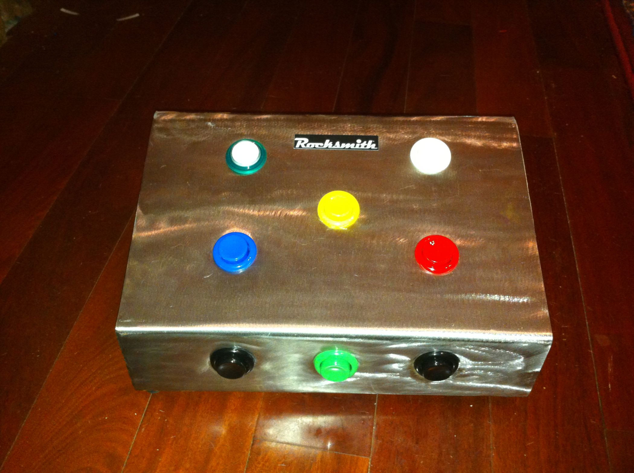 Rocksmith Control Pedal (Stompbox Style Controller) for XBox 360 : 9 ...
