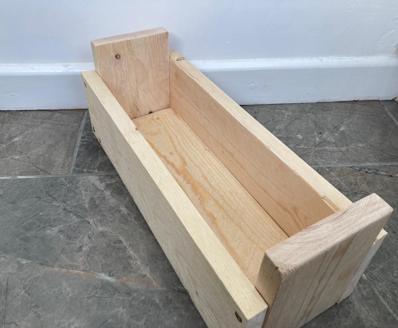 Simple Wooden Toolbox : 6 Steps - Instructables
