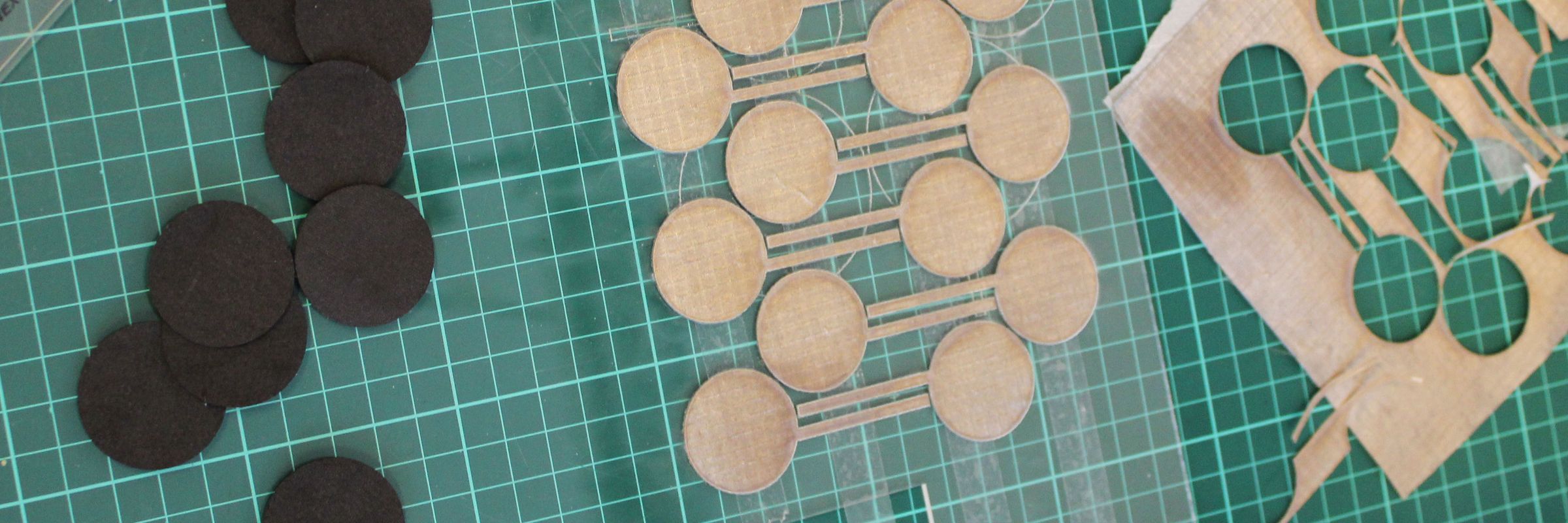 ZPatch: Hybrid Resistive/Capacitive ETextile Input : 8 Steps (with Pictures) - Instructables