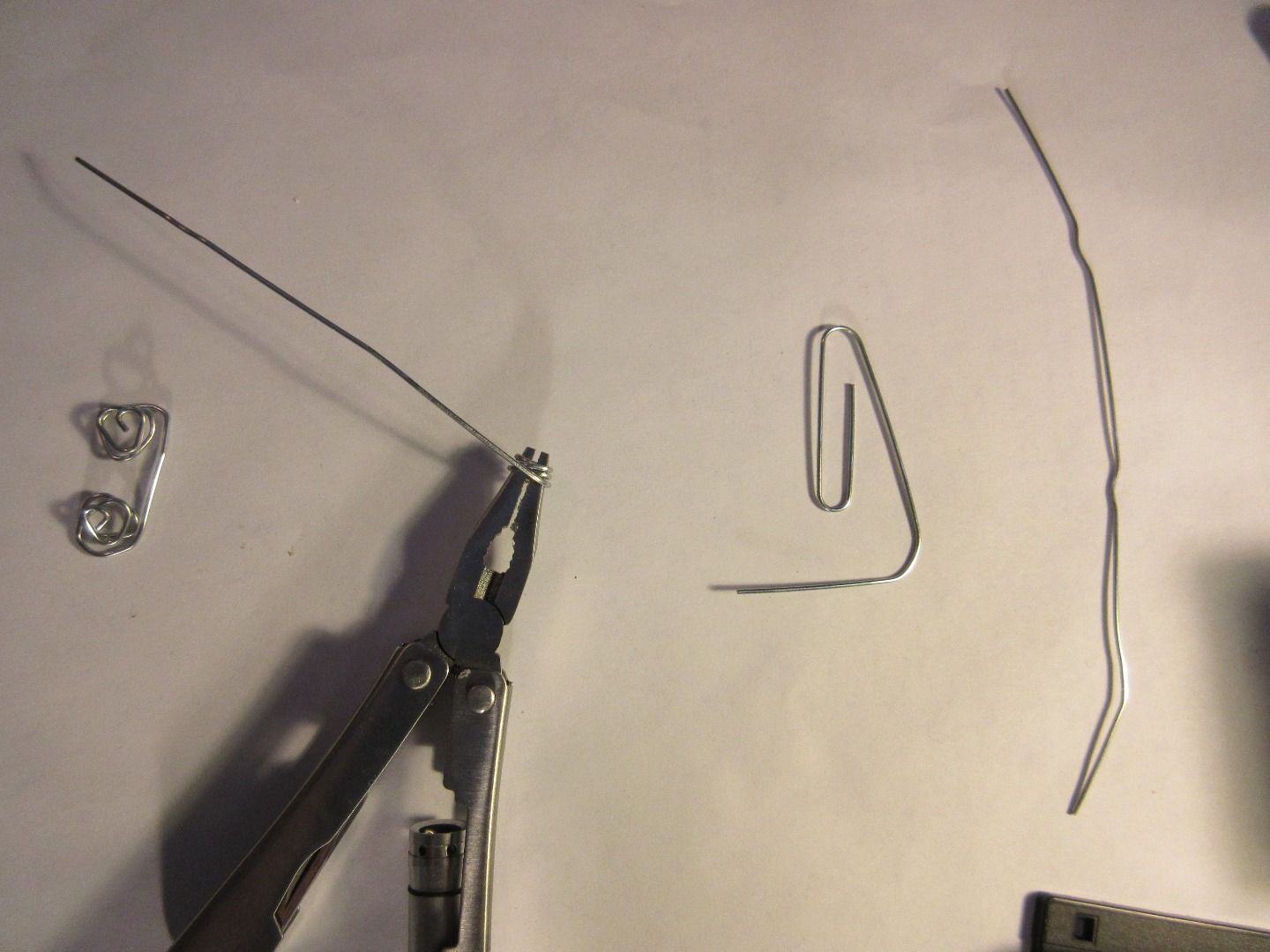 DIY AA Battery Holder : 7 Steps - Instructables