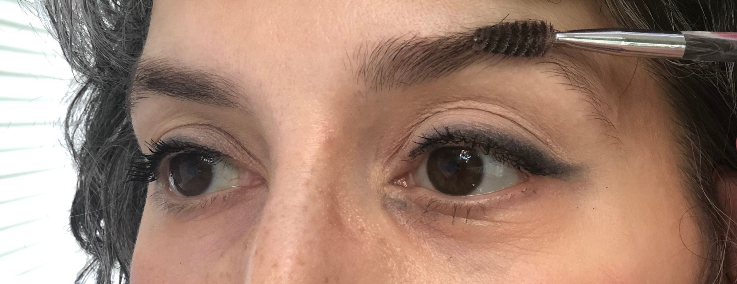 Filling in Sparse Eyebrows : 6 Steps (with Pictures) - Instructables