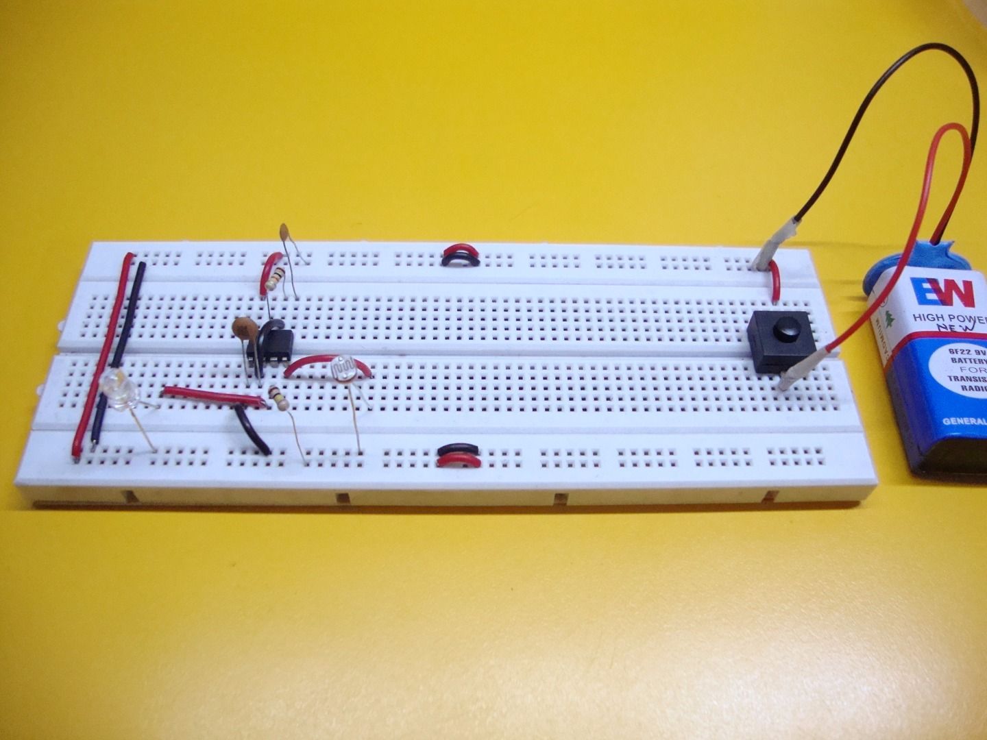 10 Breadboard Projects for Beginners : 17 Steps (with Pictures ...