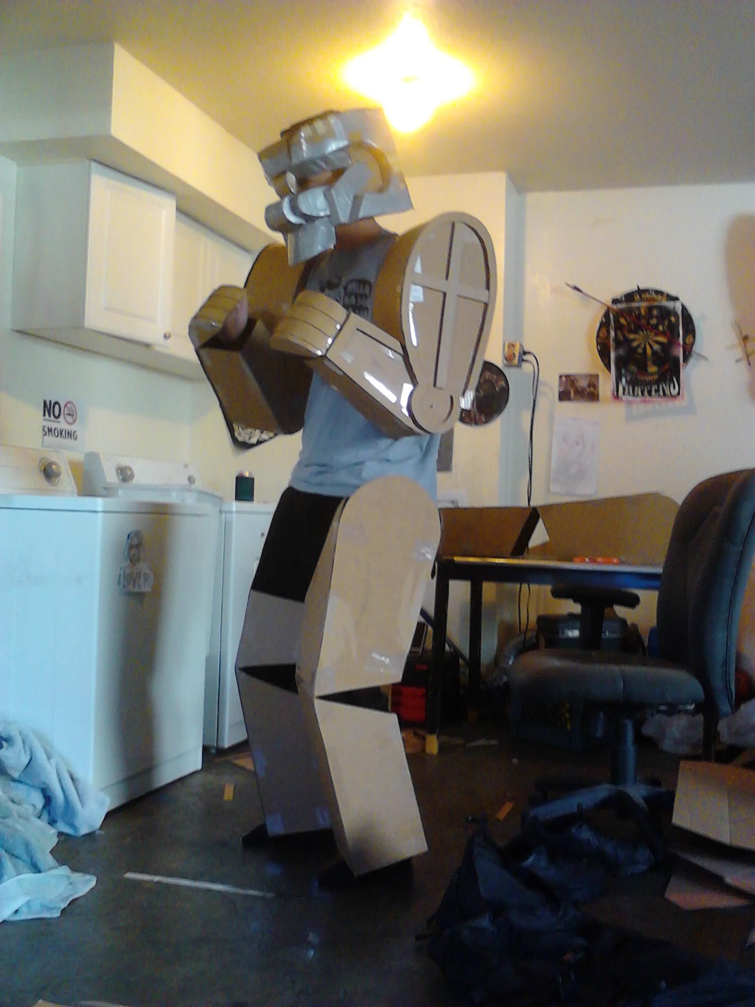 Rock'em Sock'em Robot Costumes : 7 Steps (with Pictures) - Instructables