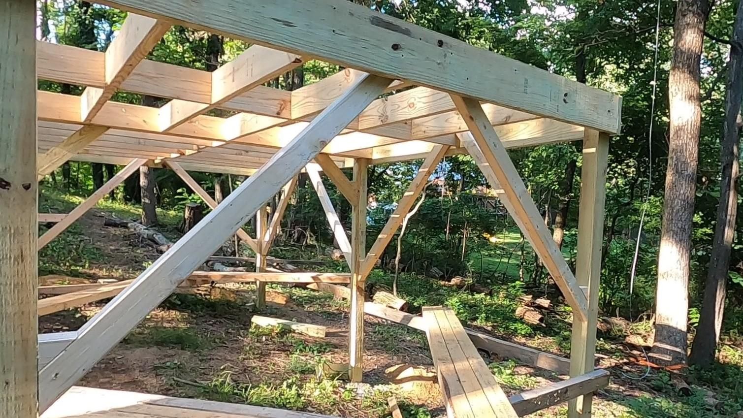 Backyard Treehouse With Zip Line, Trap Door, and Sliding Door : 25 ...
