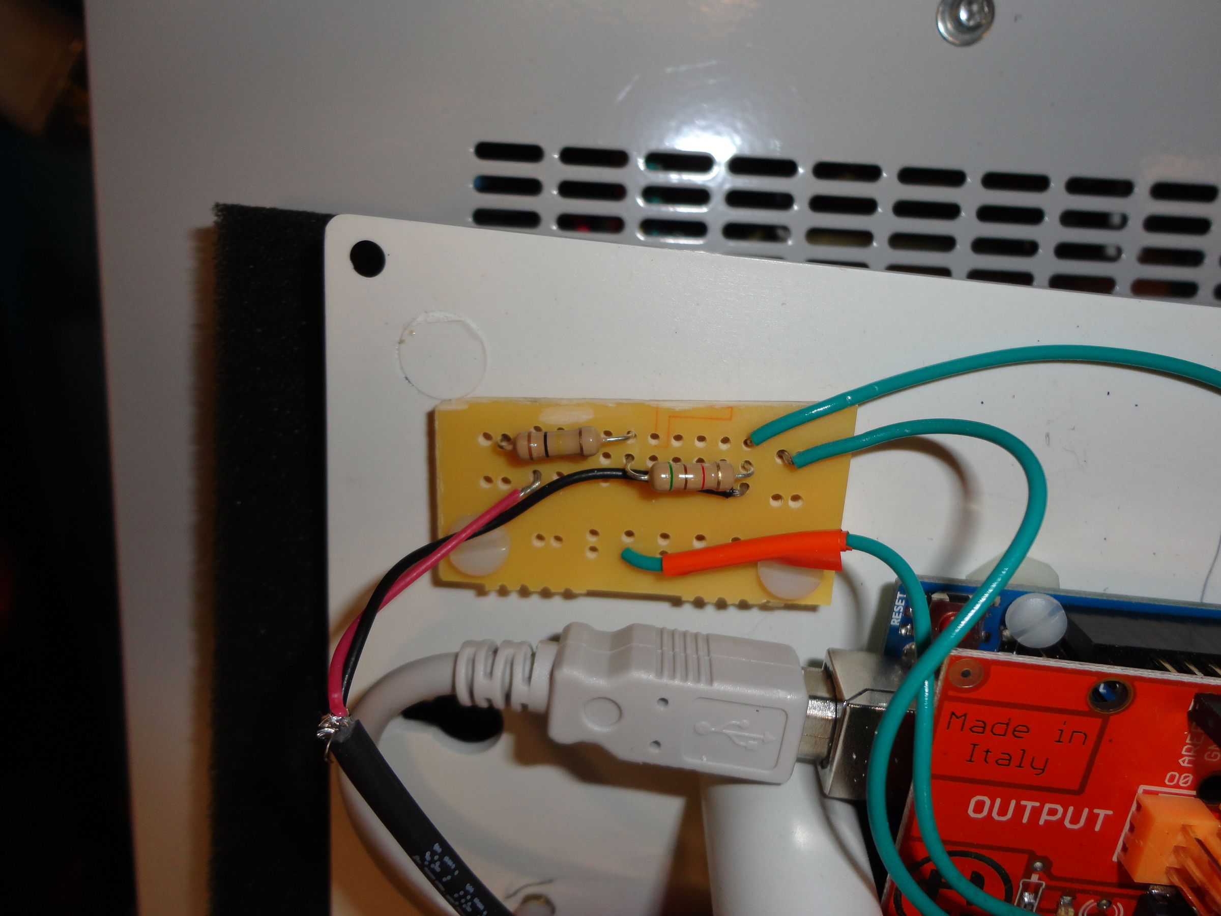 Safety Stoplight: the Easy, Arduino-powered, Voltage Warning Light : 3 ...