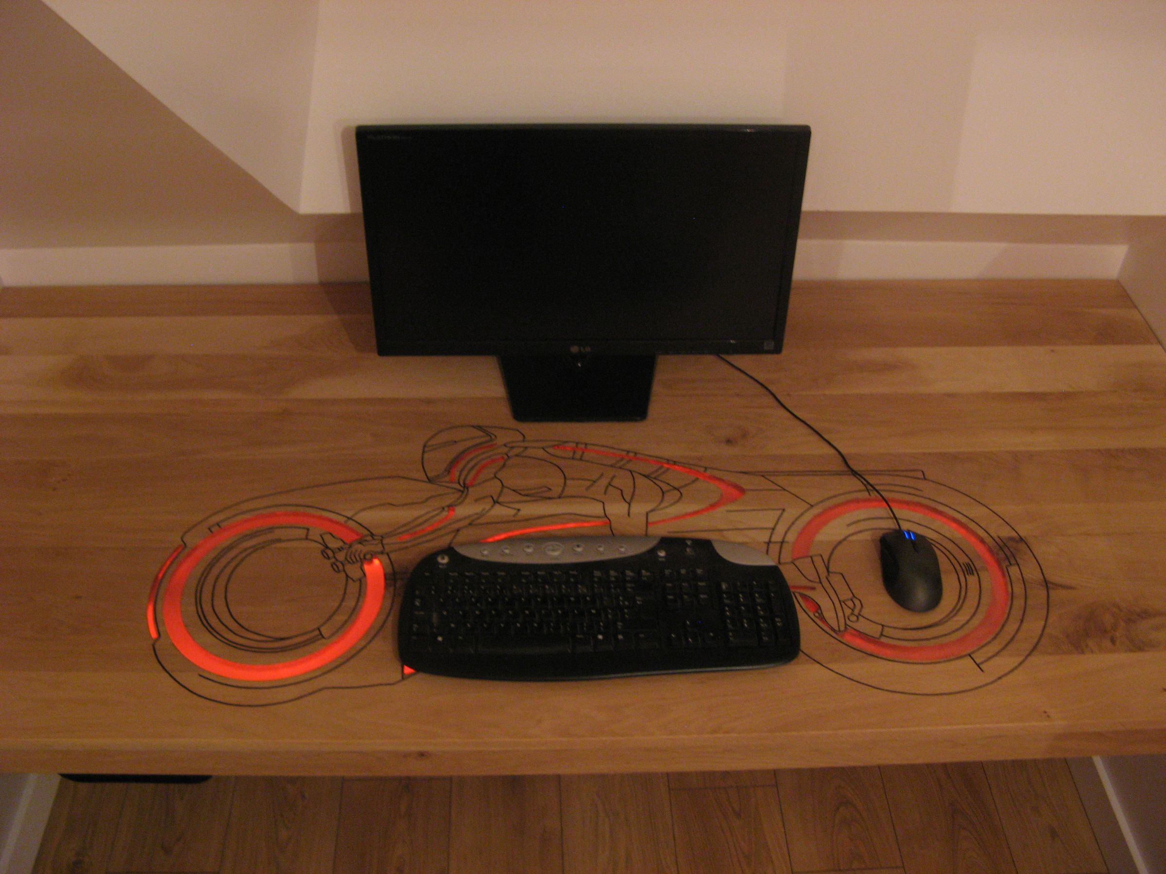 Make a Led Tron Desk and Led Tron Clock : 15 Steps (with Pictures ...