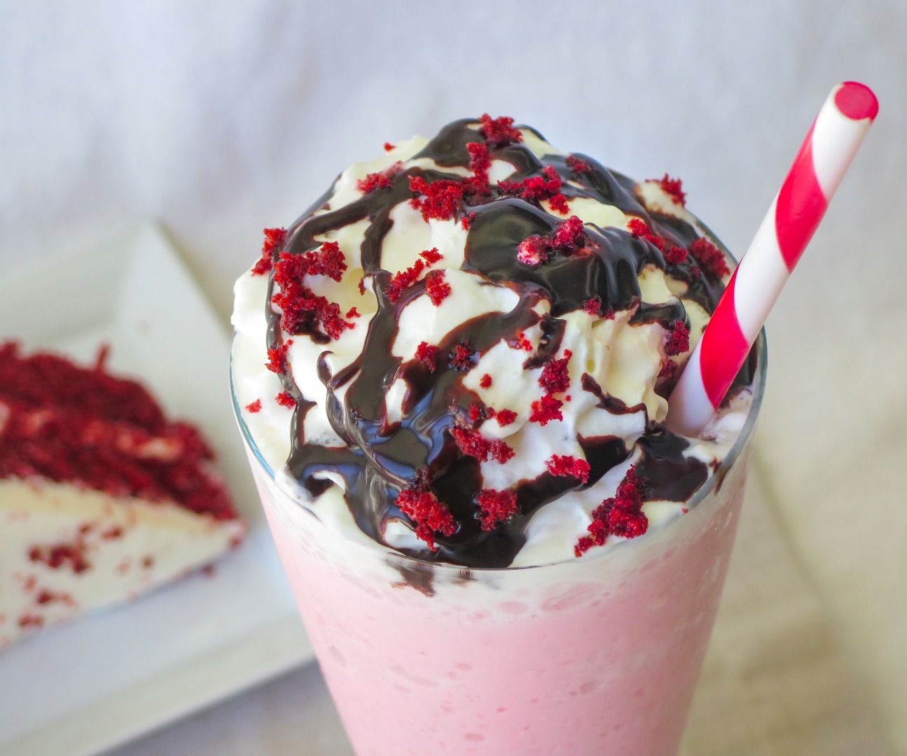Red Velvet Cake Frappuccino Recipe : 3 Steps (with Pictures ...