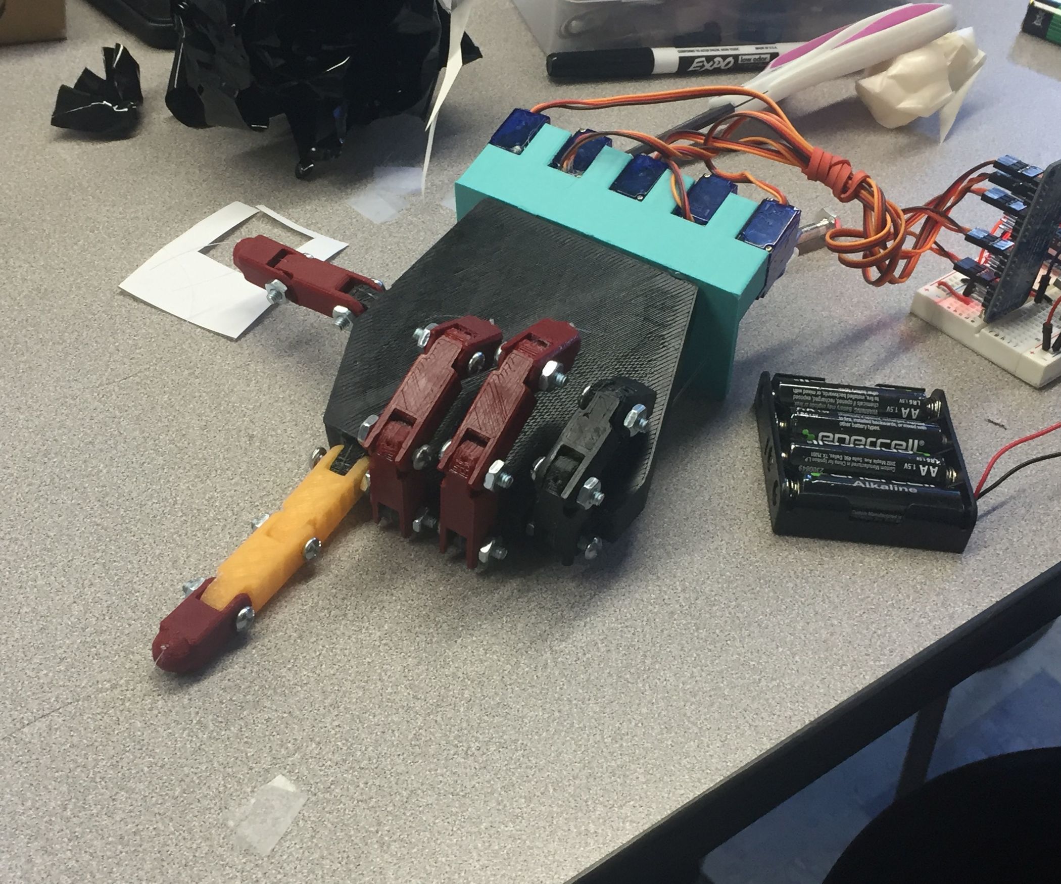 High Five! - a Robotic Hand : 5 Steps - Instructables