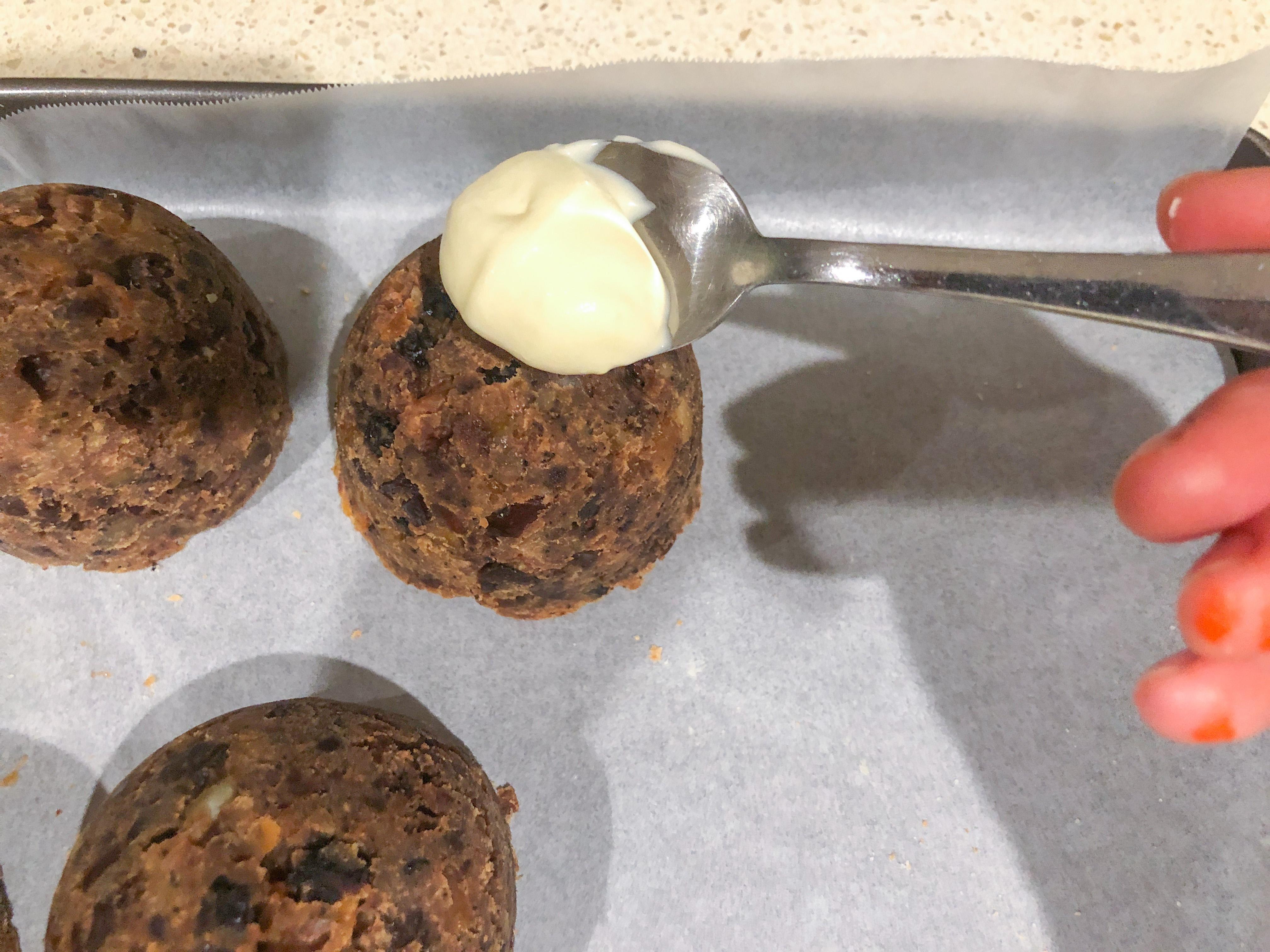 Mini Christmas Pudding : 9 Steps (with Pictures) - Instructables