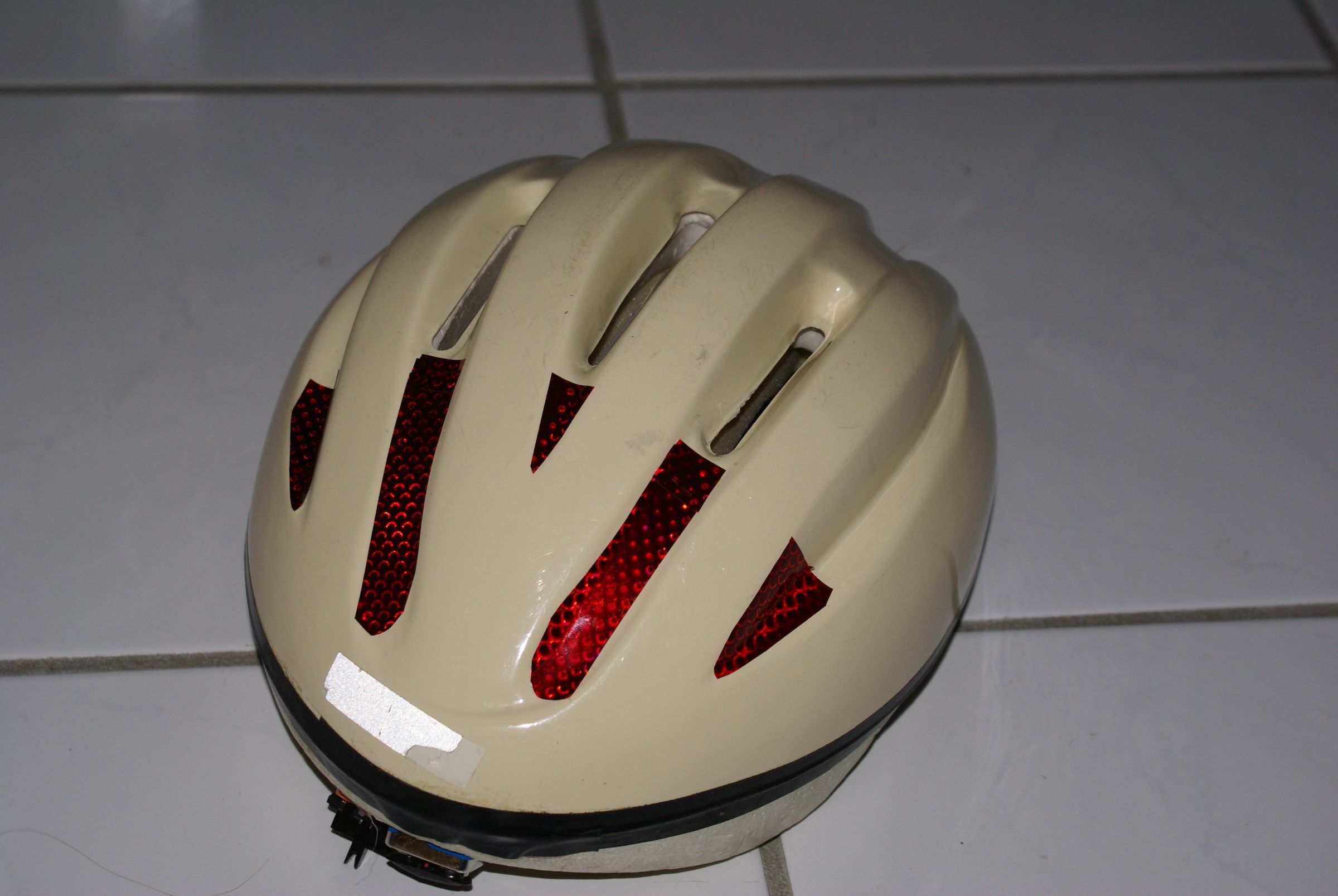 Sleek LED Helmet : 9 Steps - Instructables
