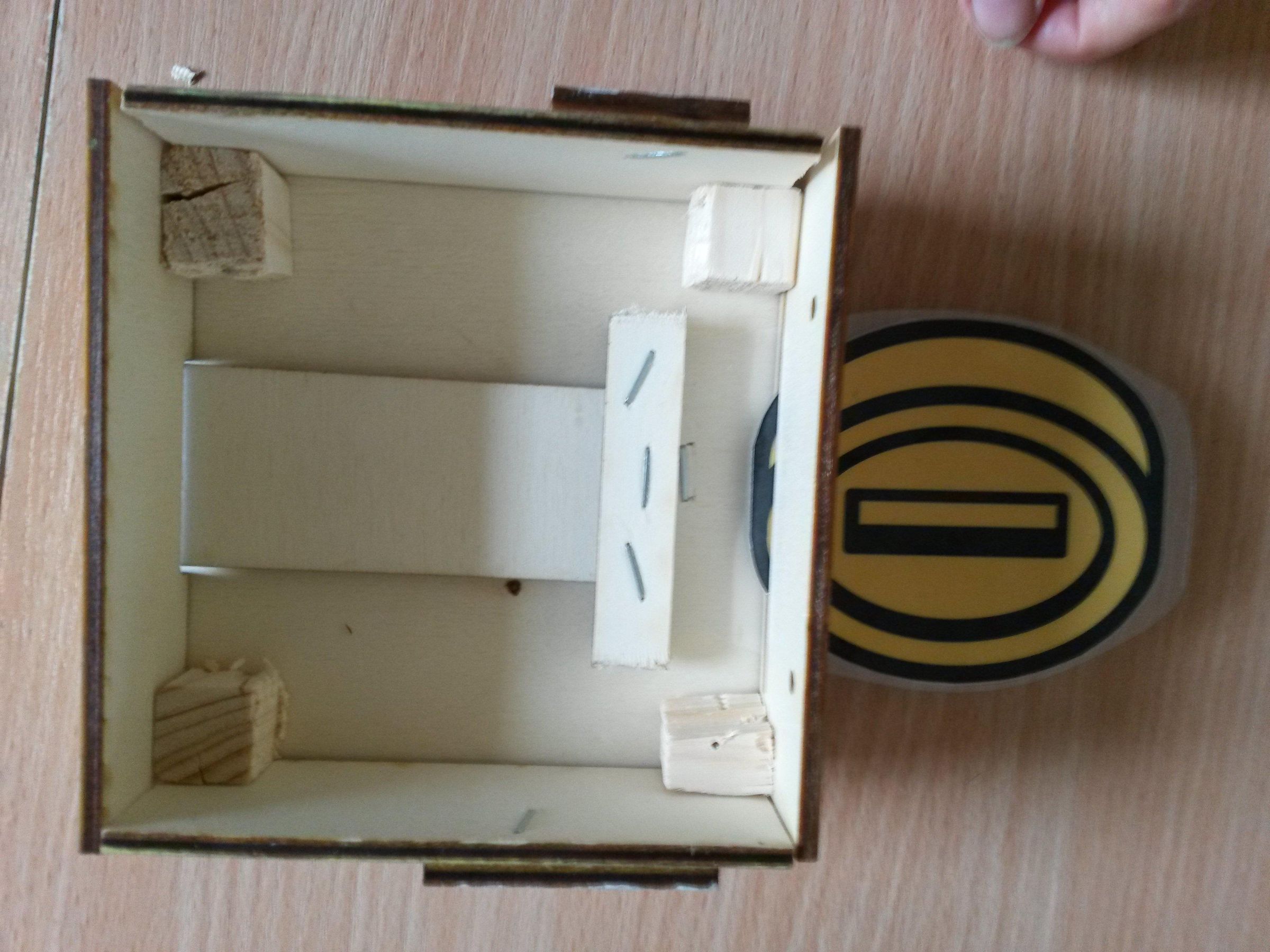Mario Coin Box - Wall Decoration : 4 Steps - Instructables