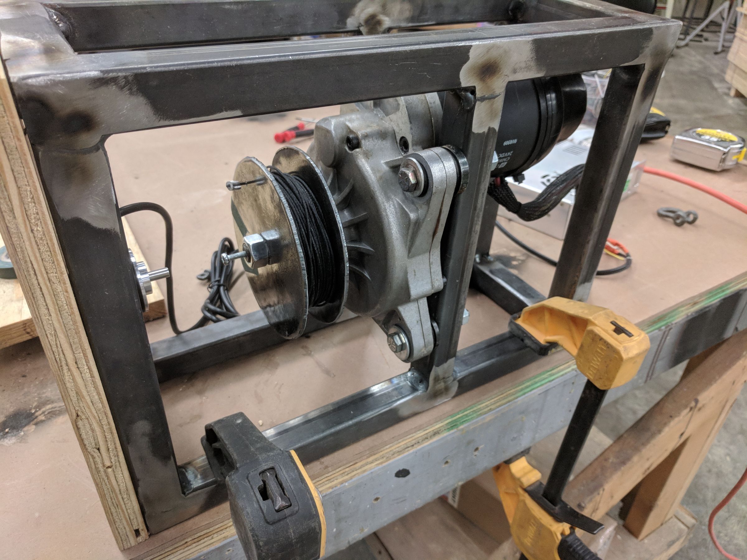 Show Winch : 4 Steps (with Pictures) - Instructables