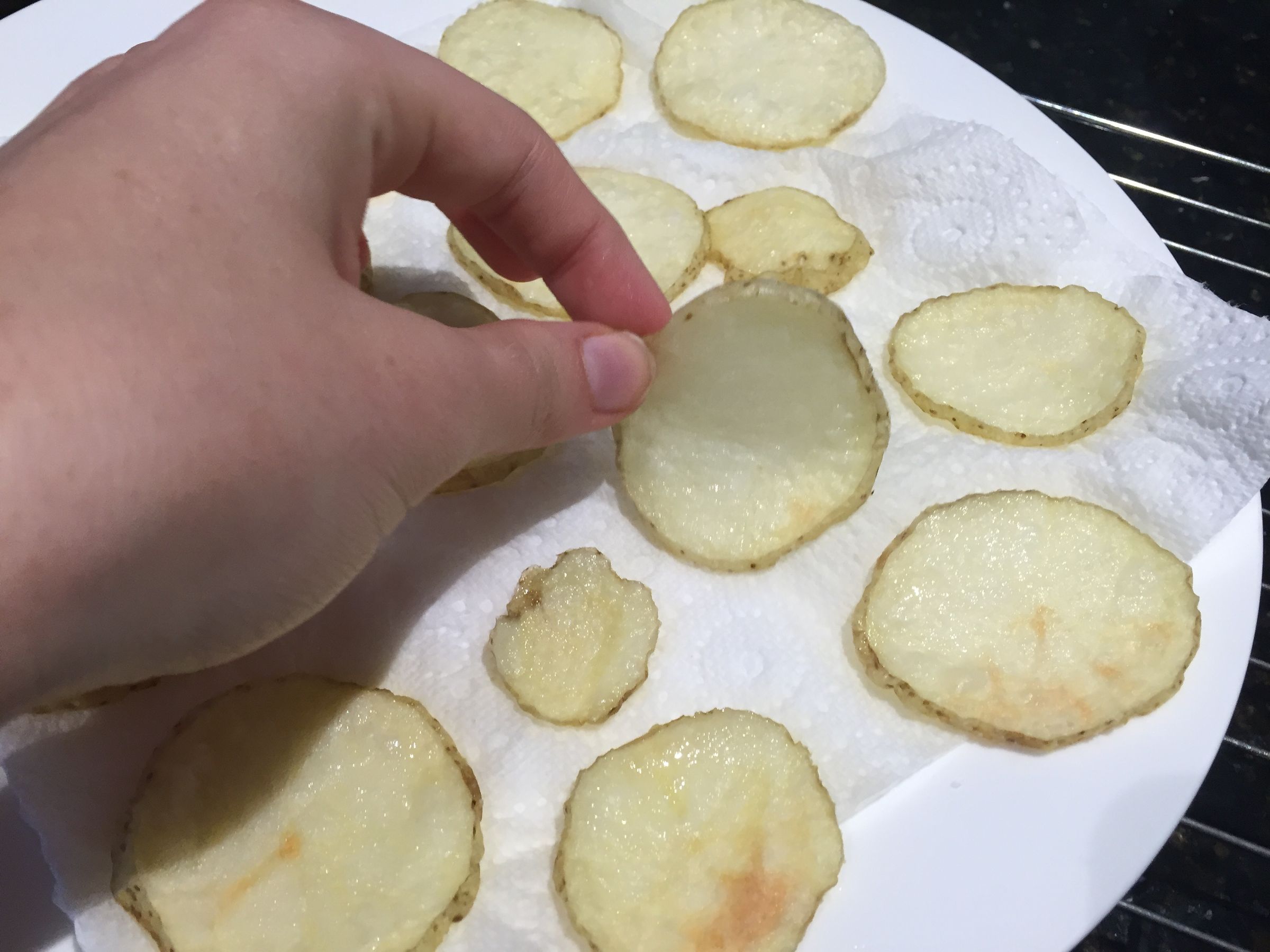 Microwave Potato Chips (Crisps) : 8 Steps (with Pictures) - Instructables