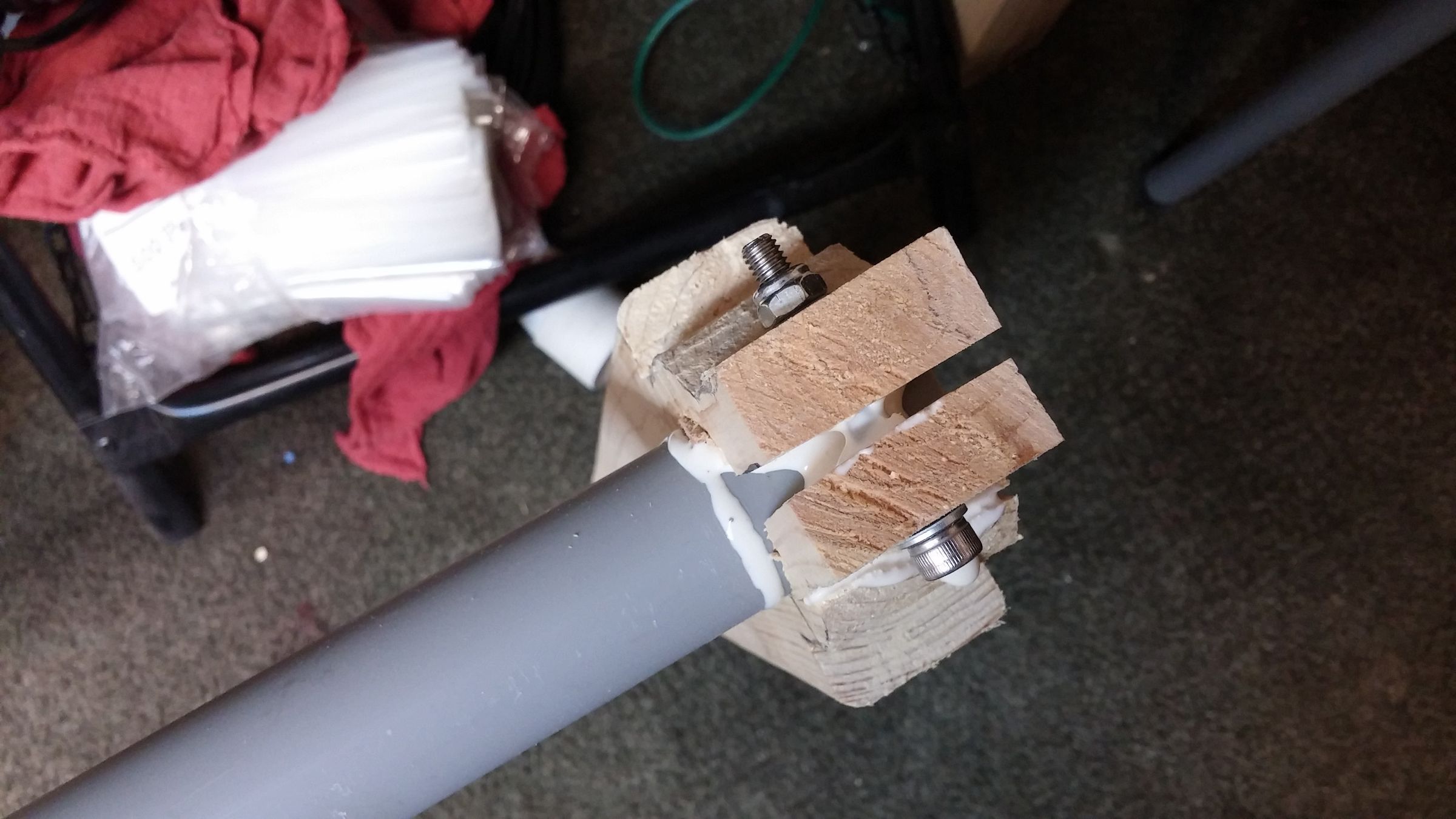 PVC Articulating Lights Mount : 7 Steps (with Pictures) - Instructables