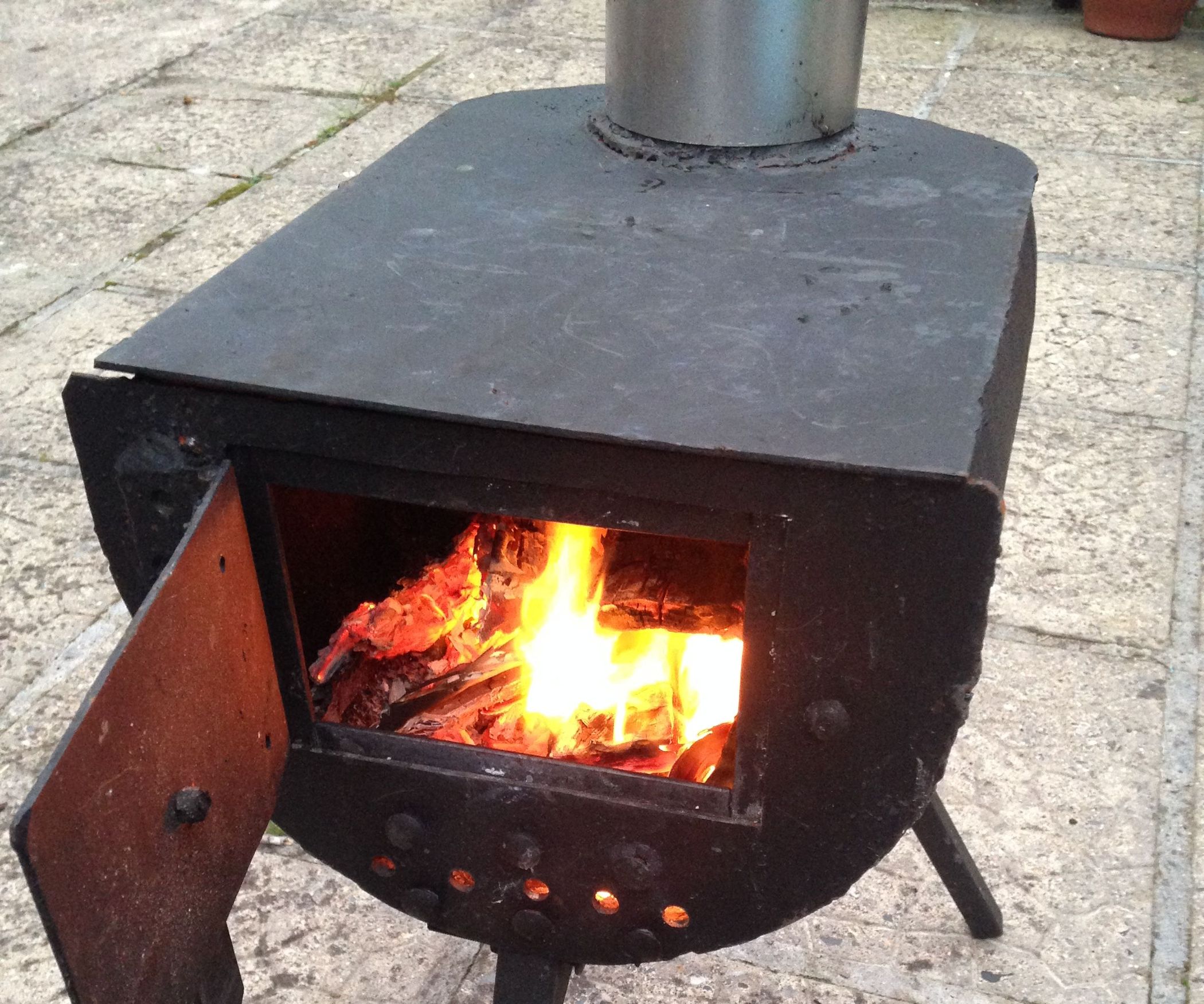 Frontier Stove From Gas Bottle : 6 Steps (with Pictures) - Instructables