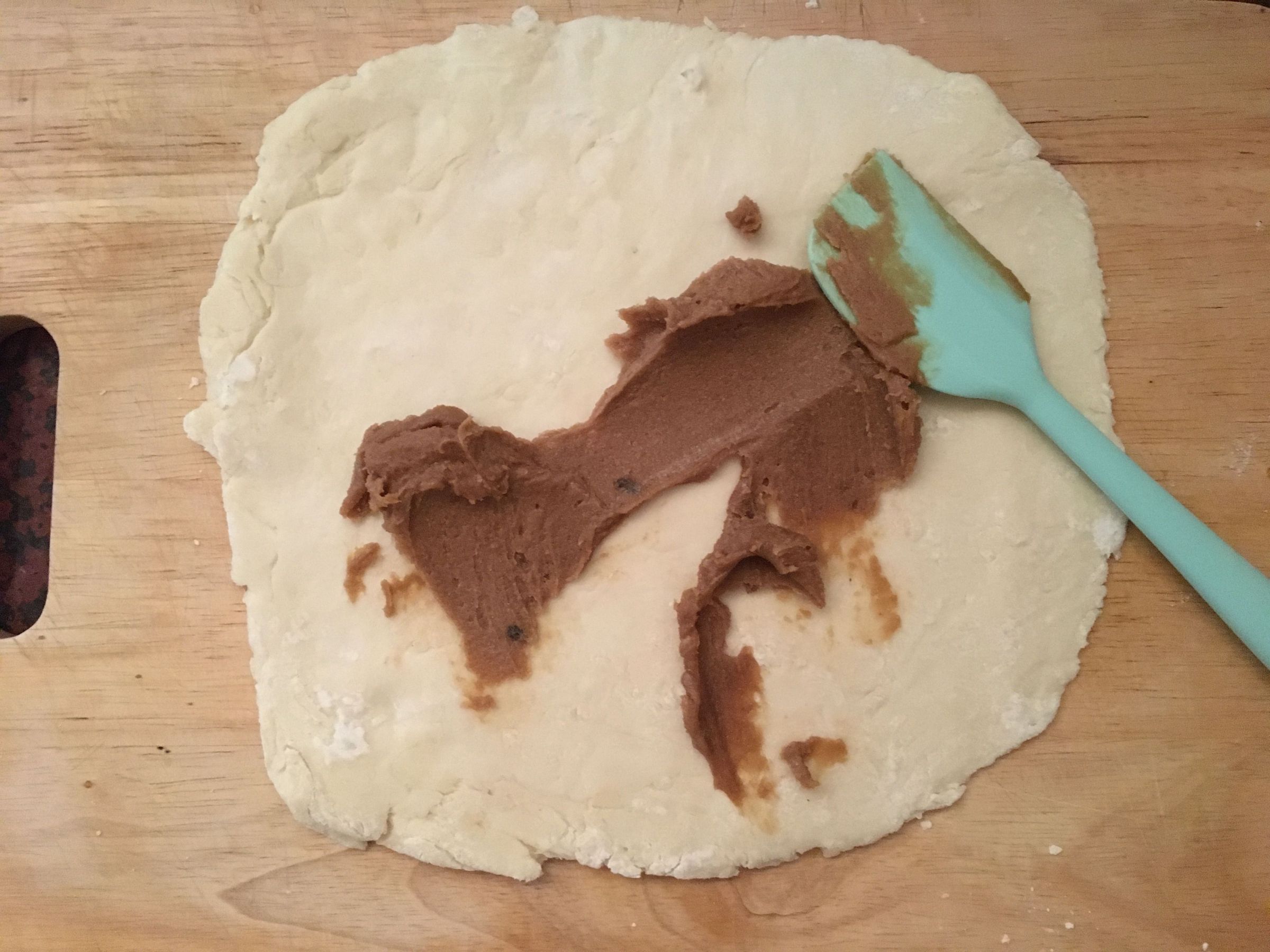 Mini Butterscotch Scrolls : 15 Steps - Instructables