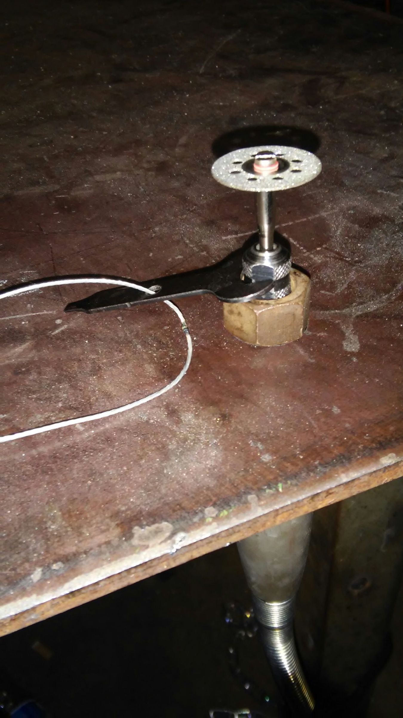Dremel Tungsten Grinder : 5 Steps (with Pictures) - Instructables