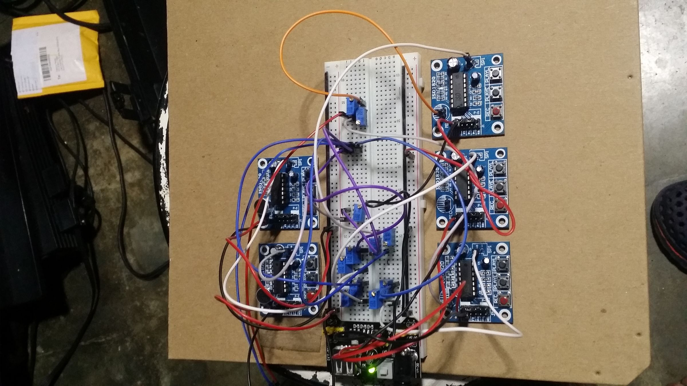 HOW TO USE ISD1820 VOICE RECORDER AND PLAYER : 6 Steps - Instructables
