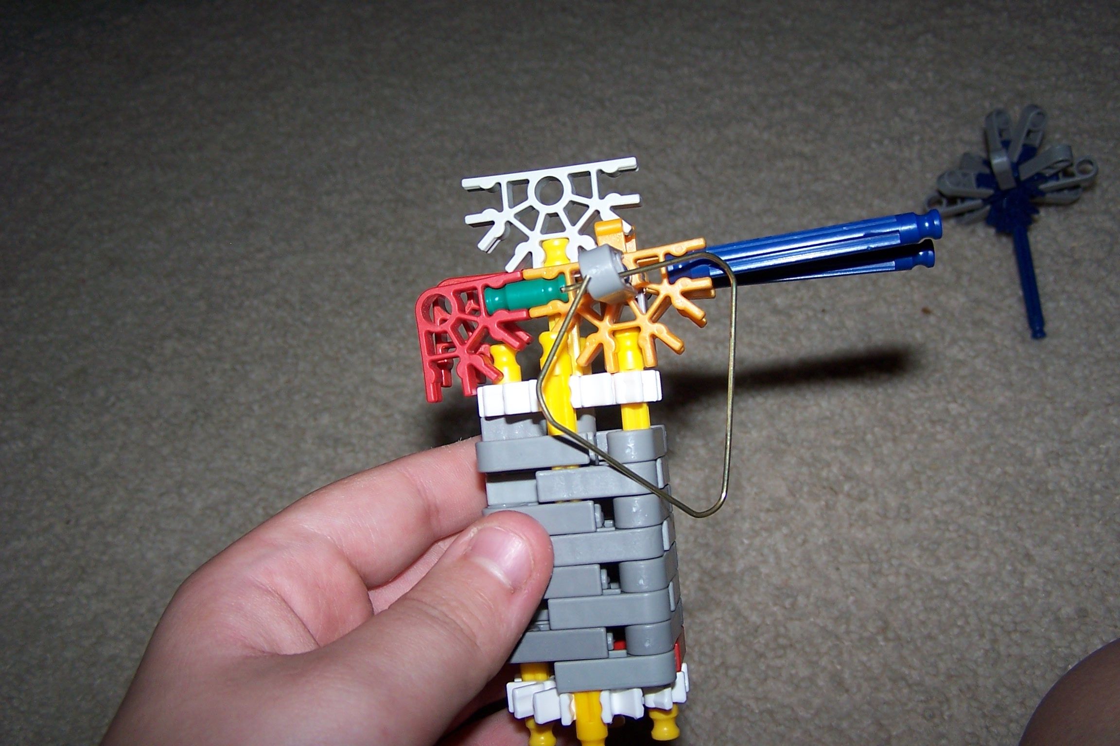 Knex HESG(High Explosive Shrapnel Grenade) : 3 Steps - Instructables