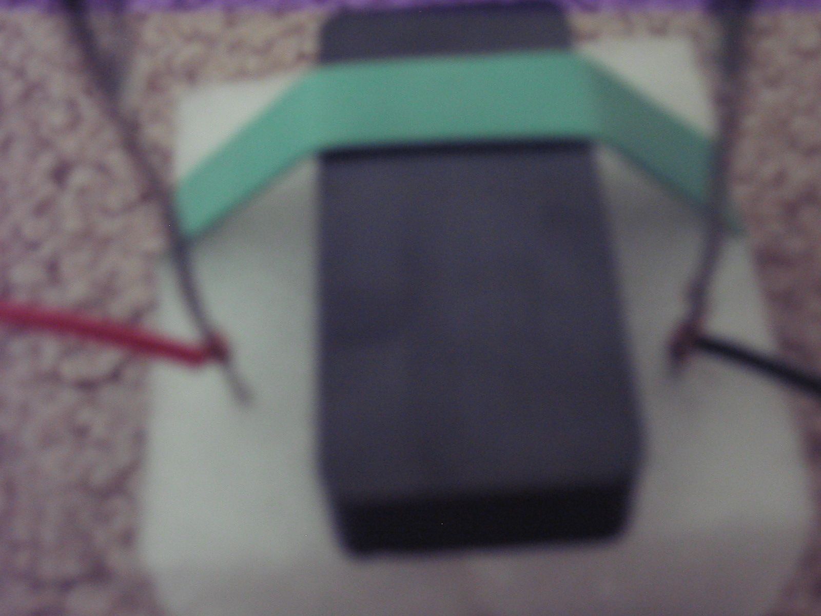 How to Make a Simple Spinning Motor : 4 Steps - Instructables