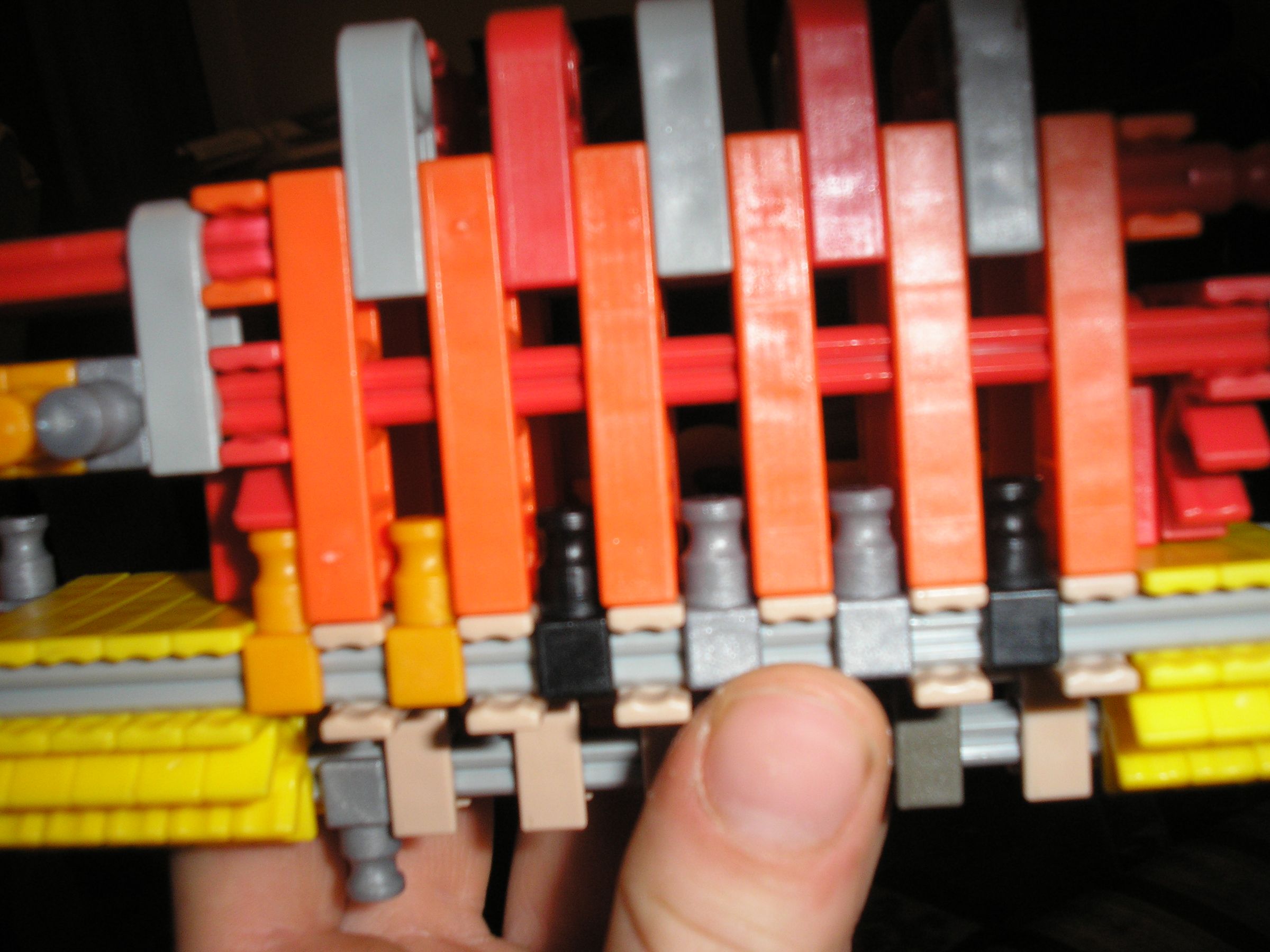KNEX AUTOLOAD RIFLE WITH HOPPER : 7 Steps - Instructables