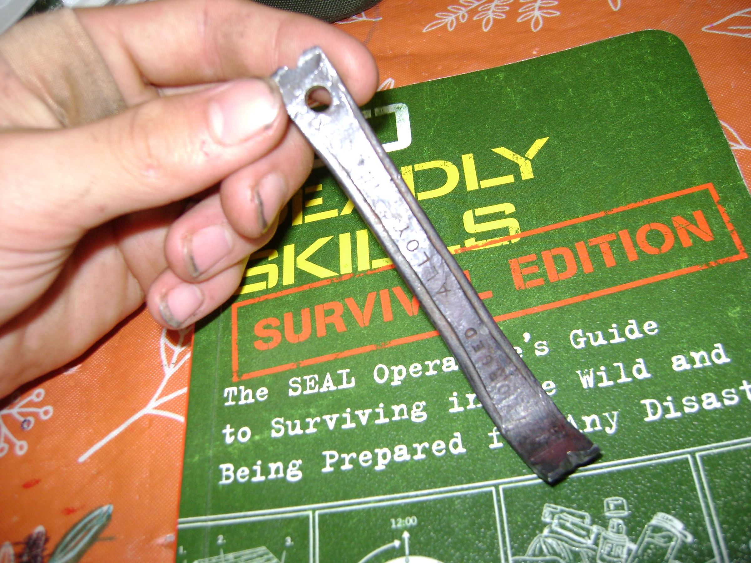 Mini Crowbar : 4 Steps - Instructables