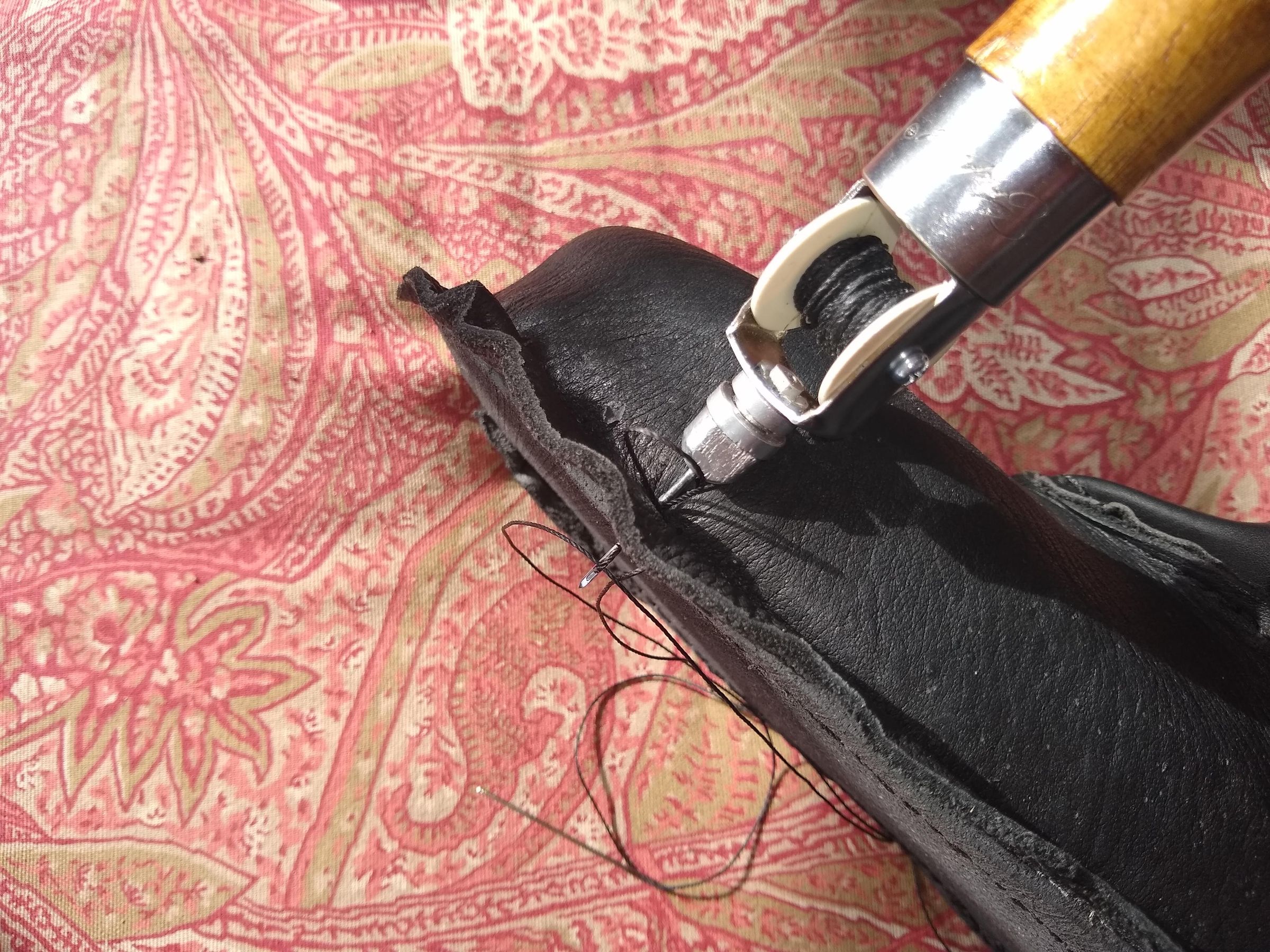 Custom Made Wide-Toe Boots Built on a Casting : 12 Steps (with Pictures ...