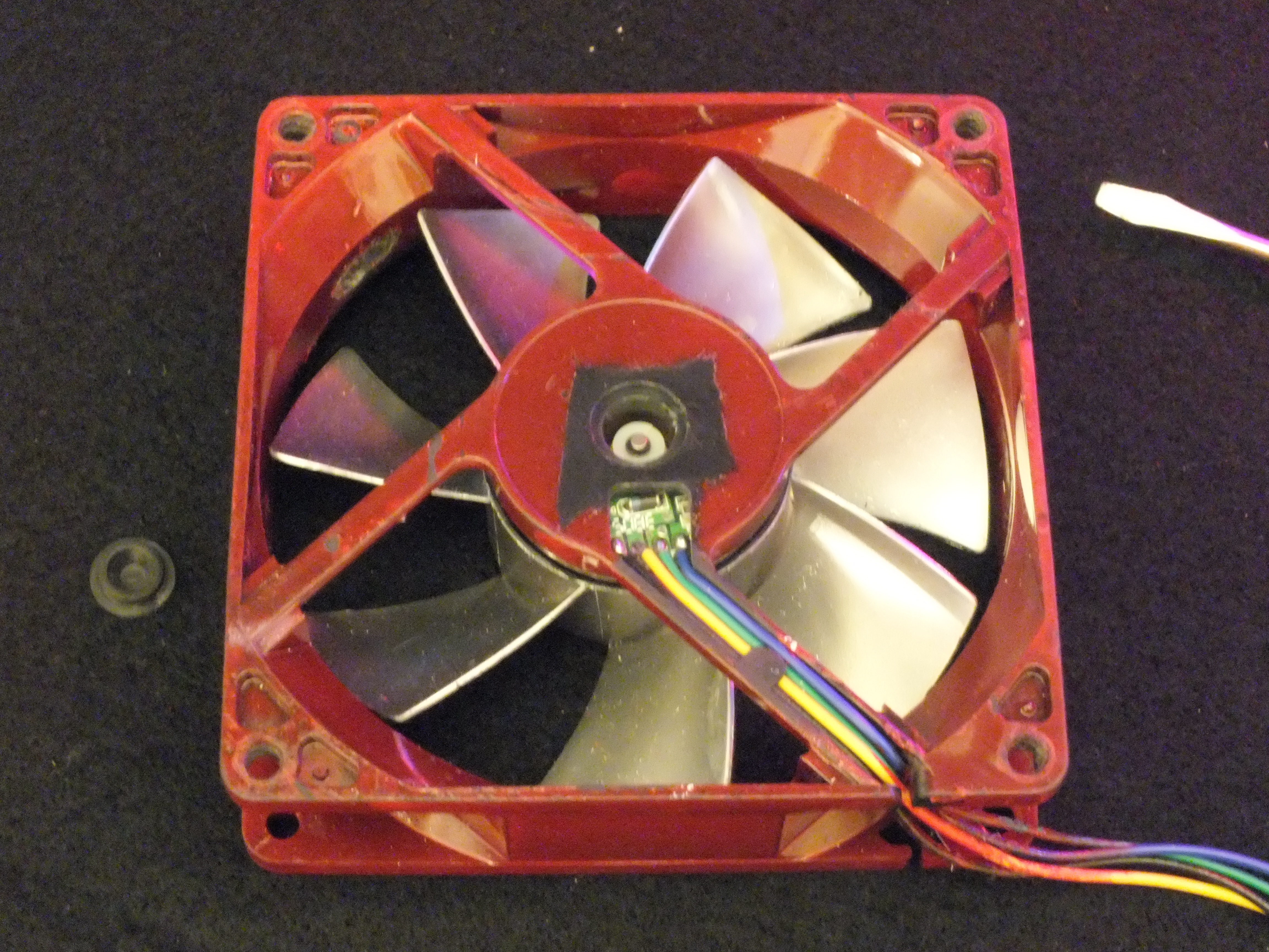 REPAINT a PC FAN (MOD) : 8 Steps - Instructables