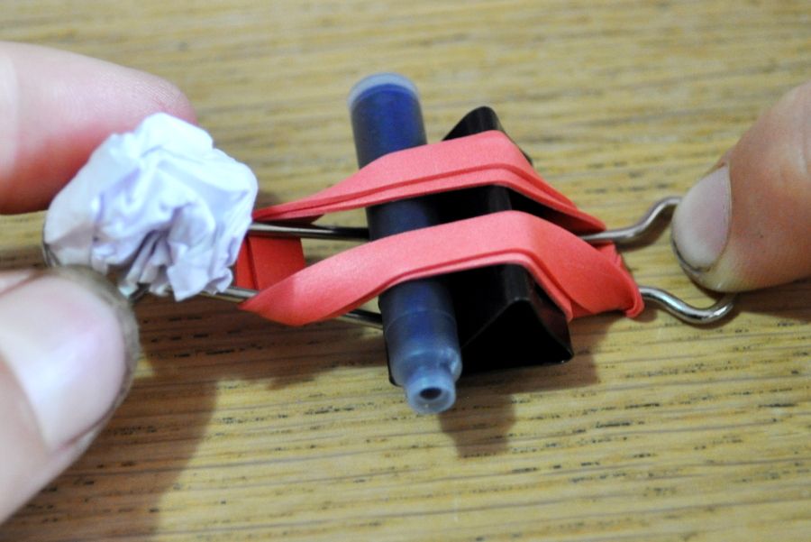 Mini Catapult: From Office/school Suplies : 4 Steps - Instructables