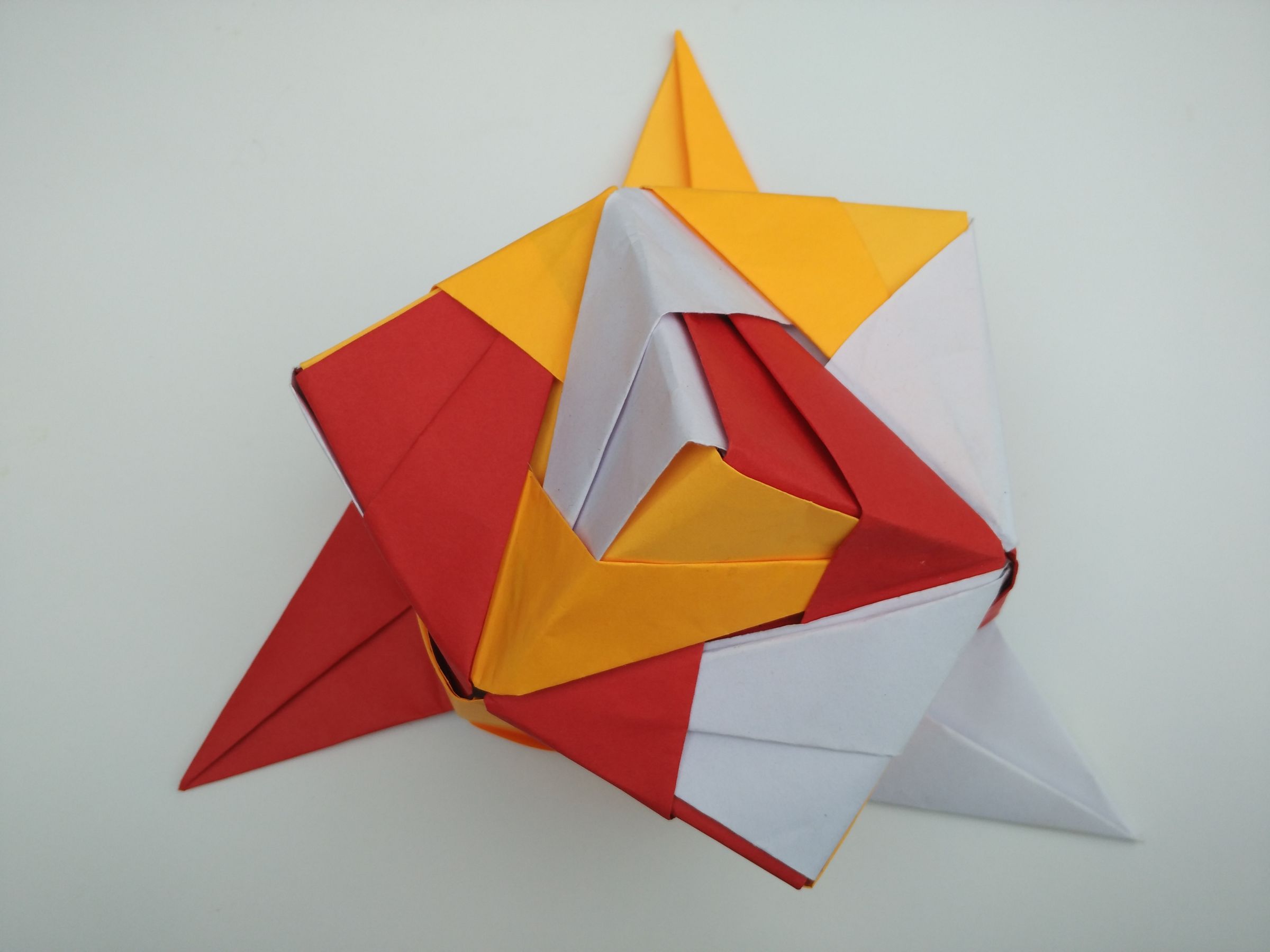 3D Modular Origami Dream Catcher : 5 Steps - Instructables