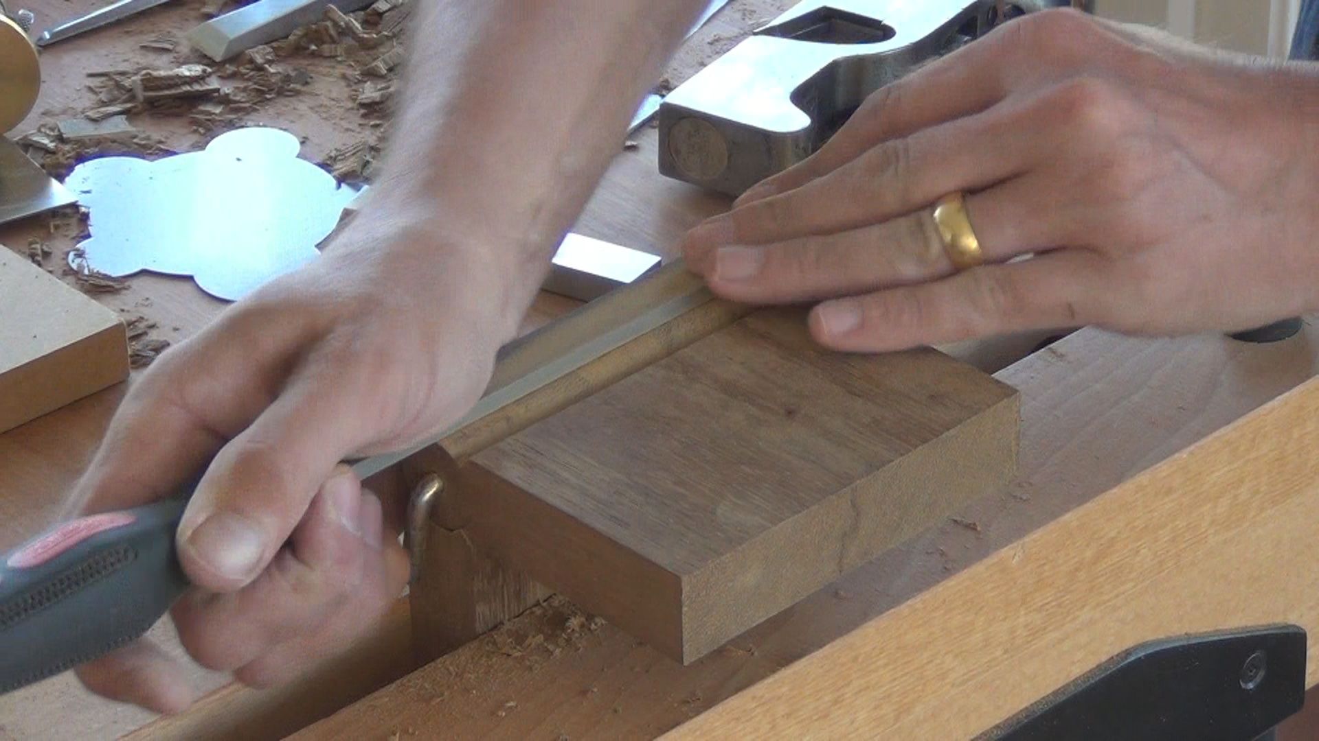 Make a Nuckle Joint : 16 Steps (with Pictures) - Instructables