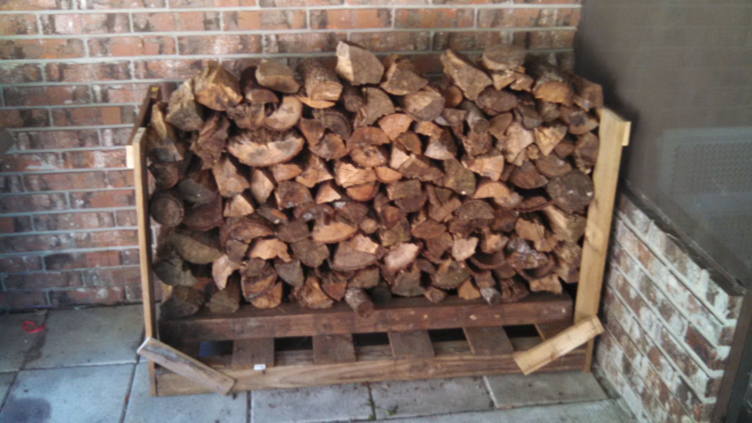The 30 Minute Firewood Rack - Pallet Style : 6 Steps - Instructables