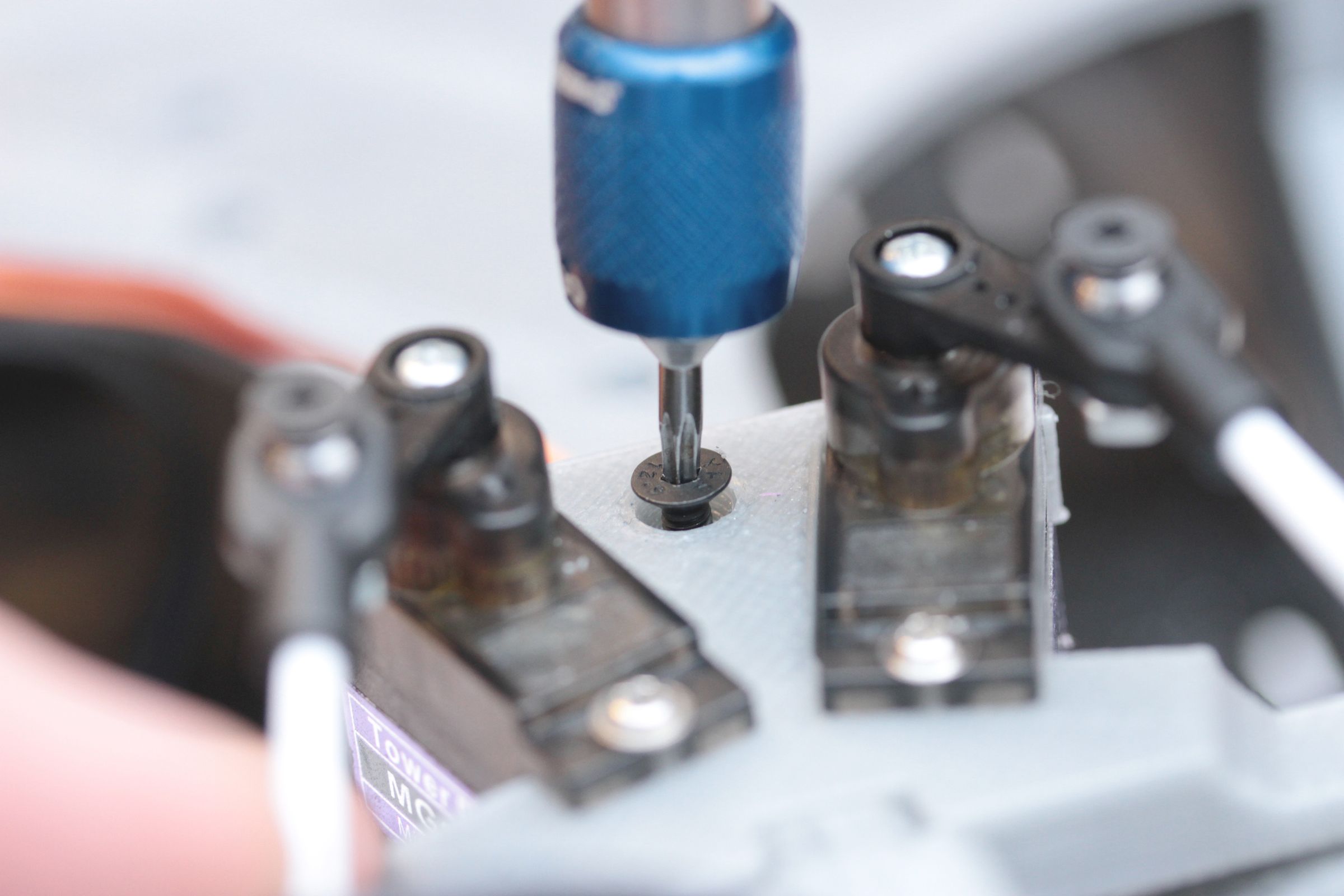 RO-V : Remote Operated Vehicle : 15 Steps (with Pictures) - Instructables