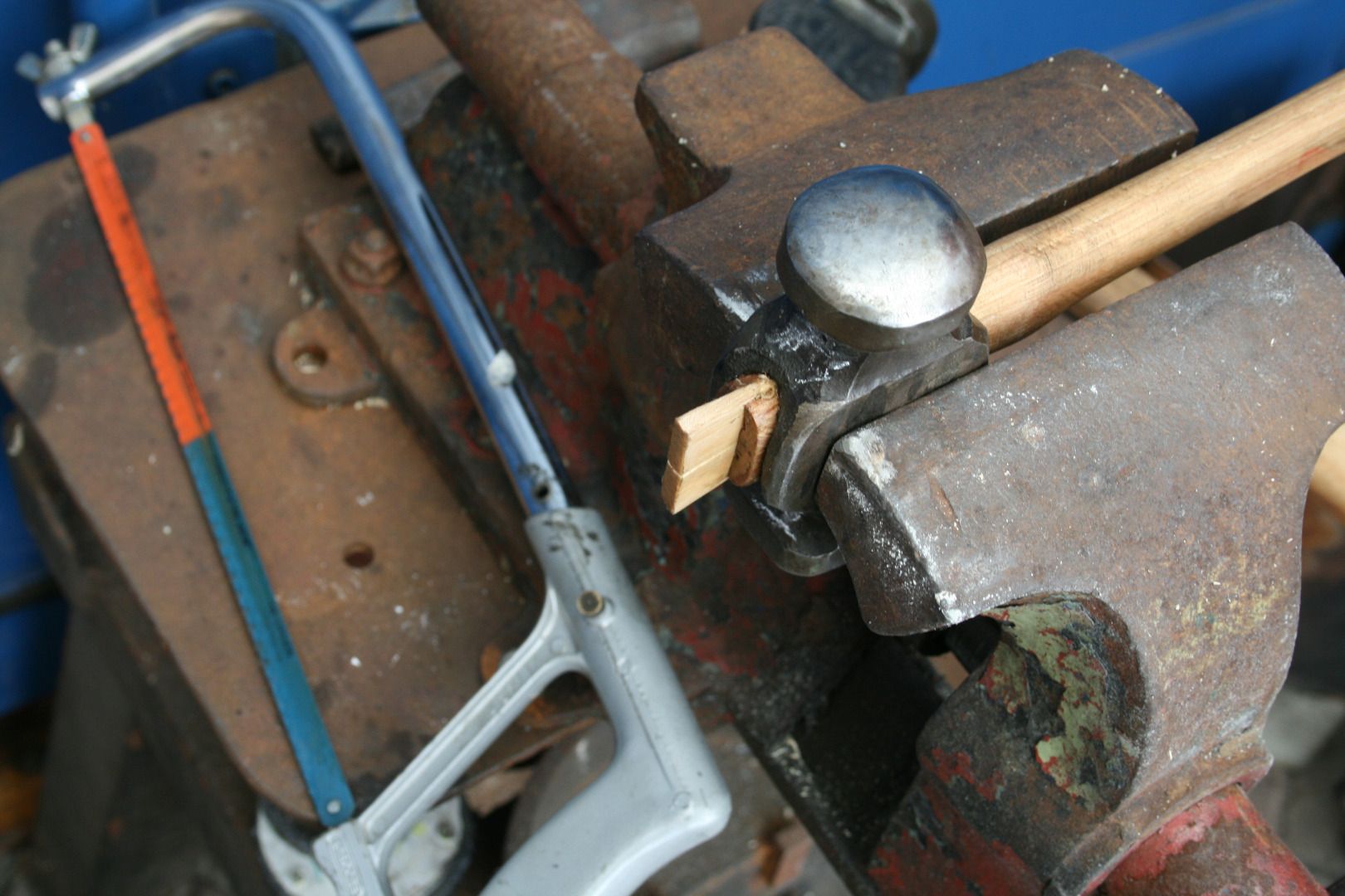 Replacing a Handle on a (forging) Hammer : 7 Steps (with Pictures ...