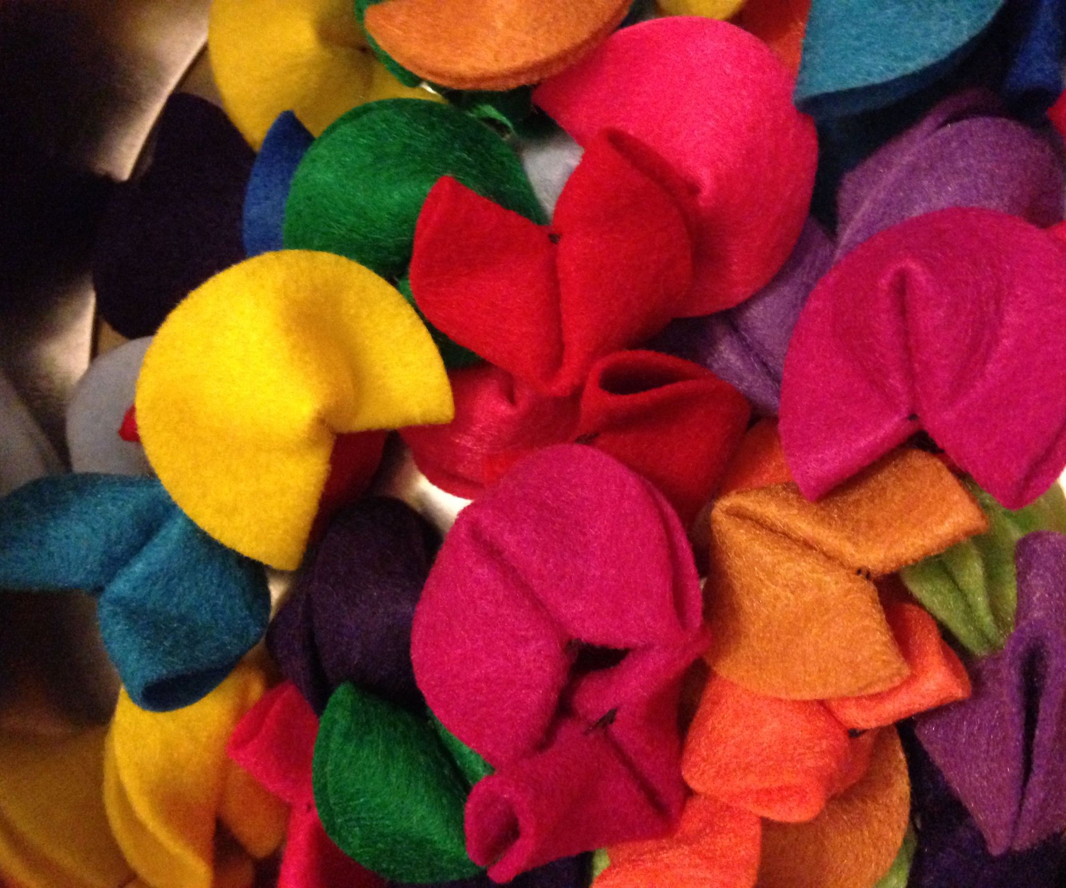'Pac Man' Felt Fortune Cookies : 5 Steps - Instructables