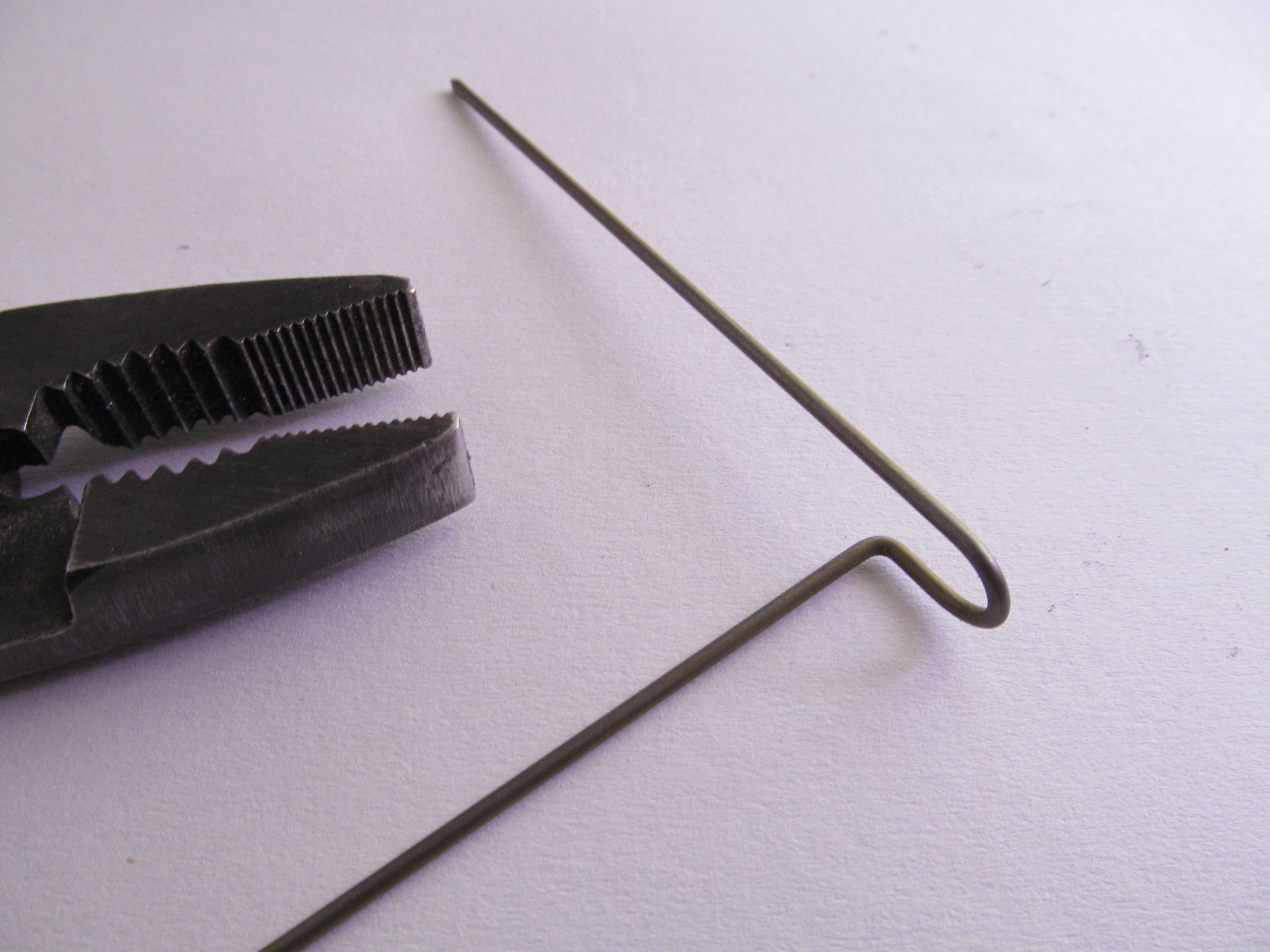 Fish Bone - Knotless Gear Tie : 8 Steps (with Pictures) - Instructables