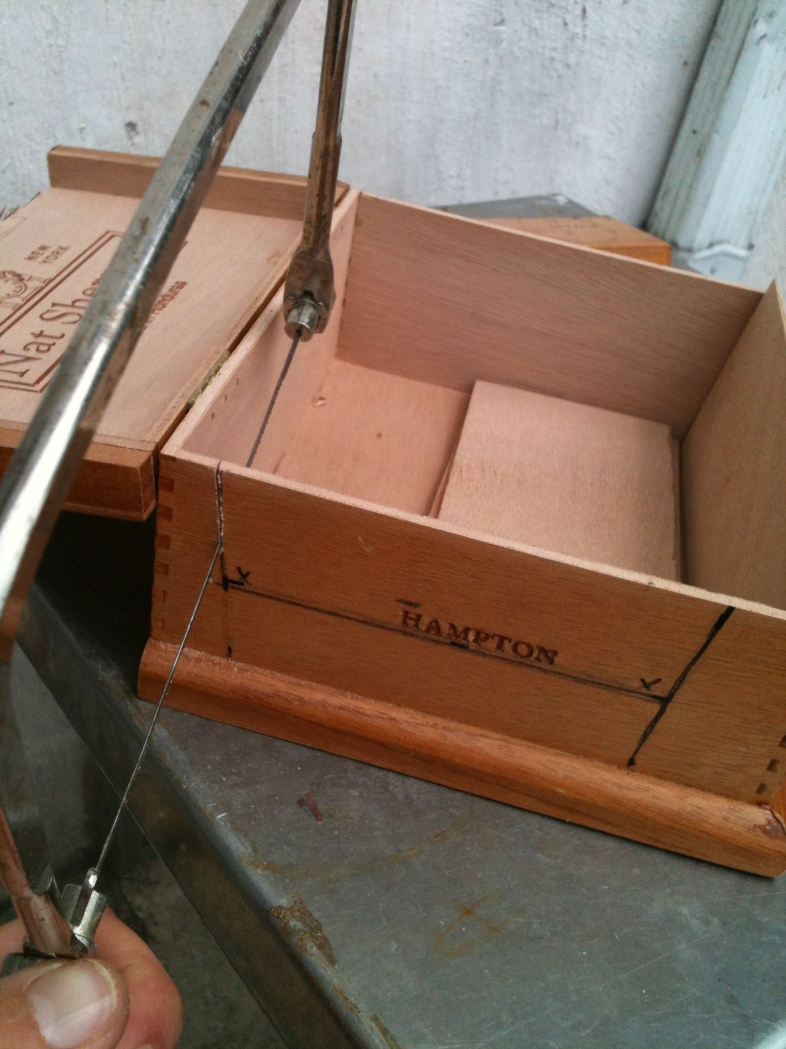 Cigar Box Mandolin Stand : 13 Steps - Instructables