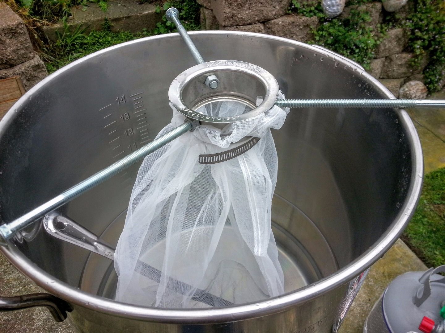 Alcoholic Ginger Beer : 4 Steps (with Pictures) - Instructables