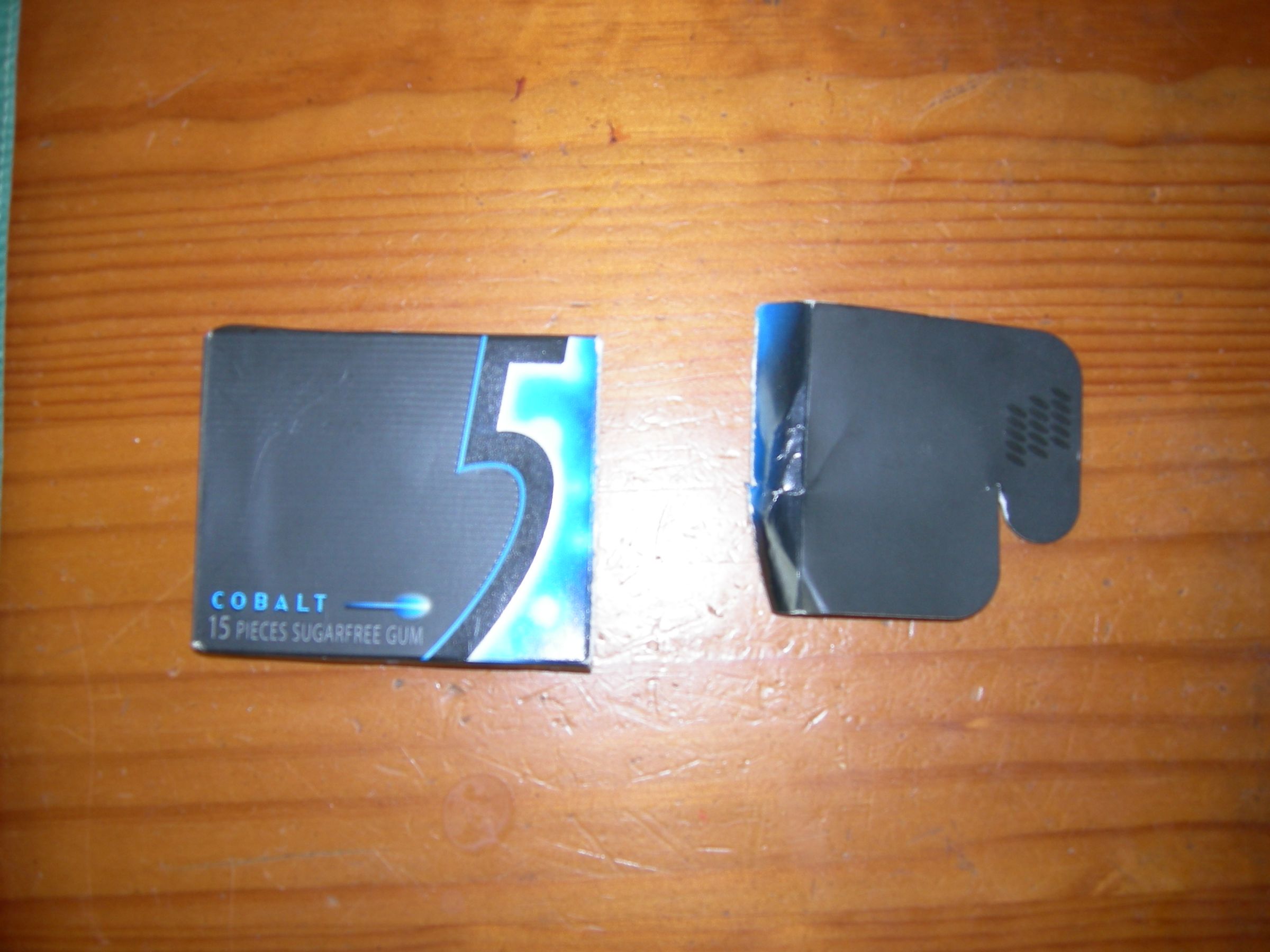 Supper Easy Gum Wallet : 6 Steps - Instructables