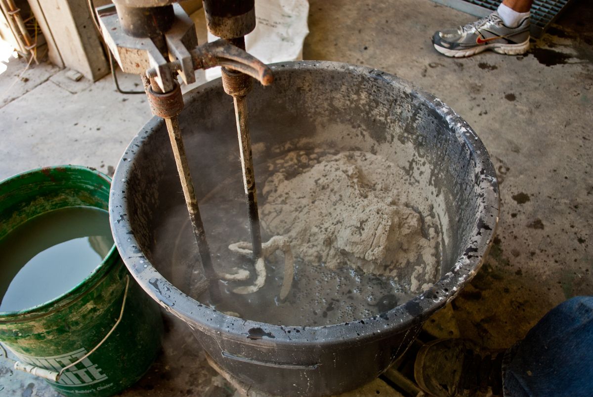 DIY CONCRETE:: How-To-Mix Concrete : 5 Steps - Instructables