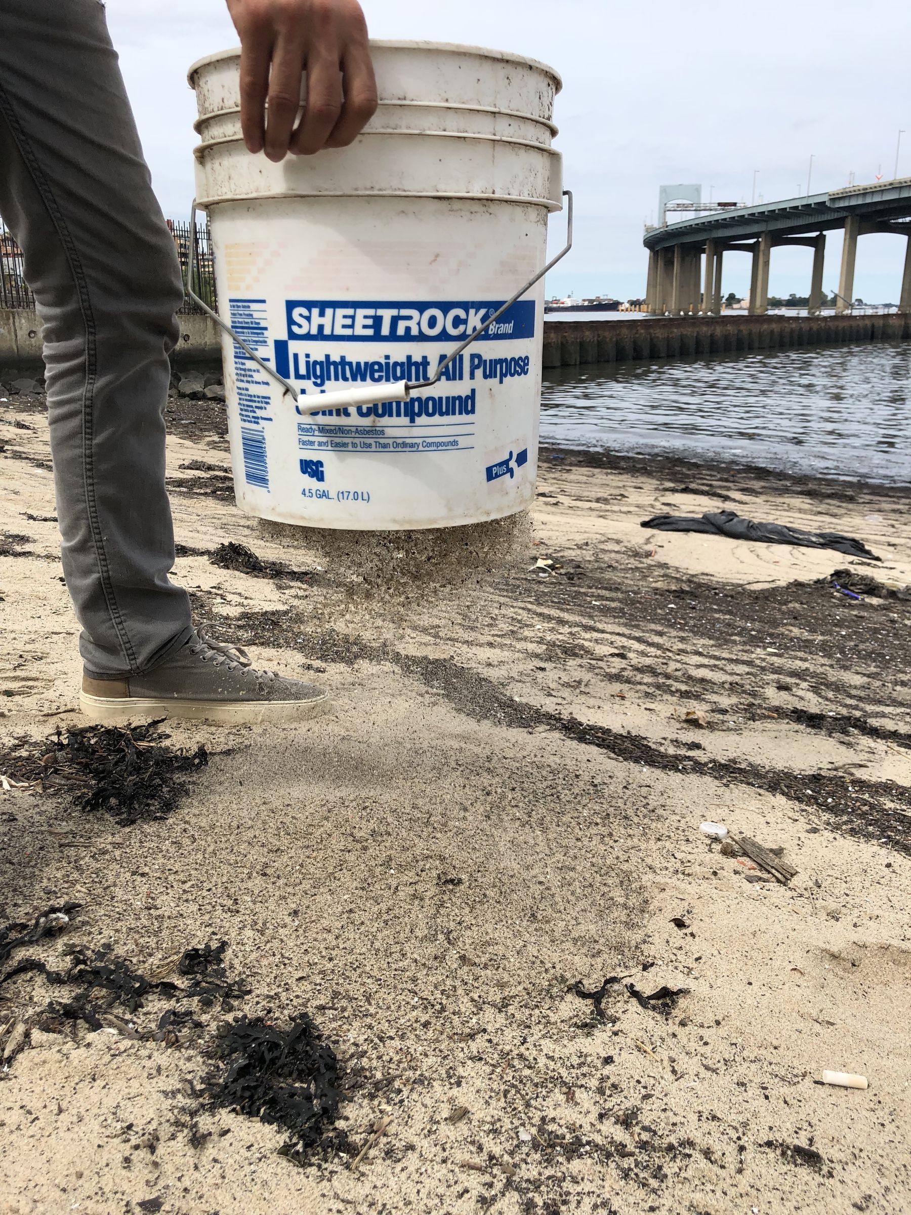 Bucket Sifter for Beach Cleanups : 8 Steps (with Pictures) - Instructables