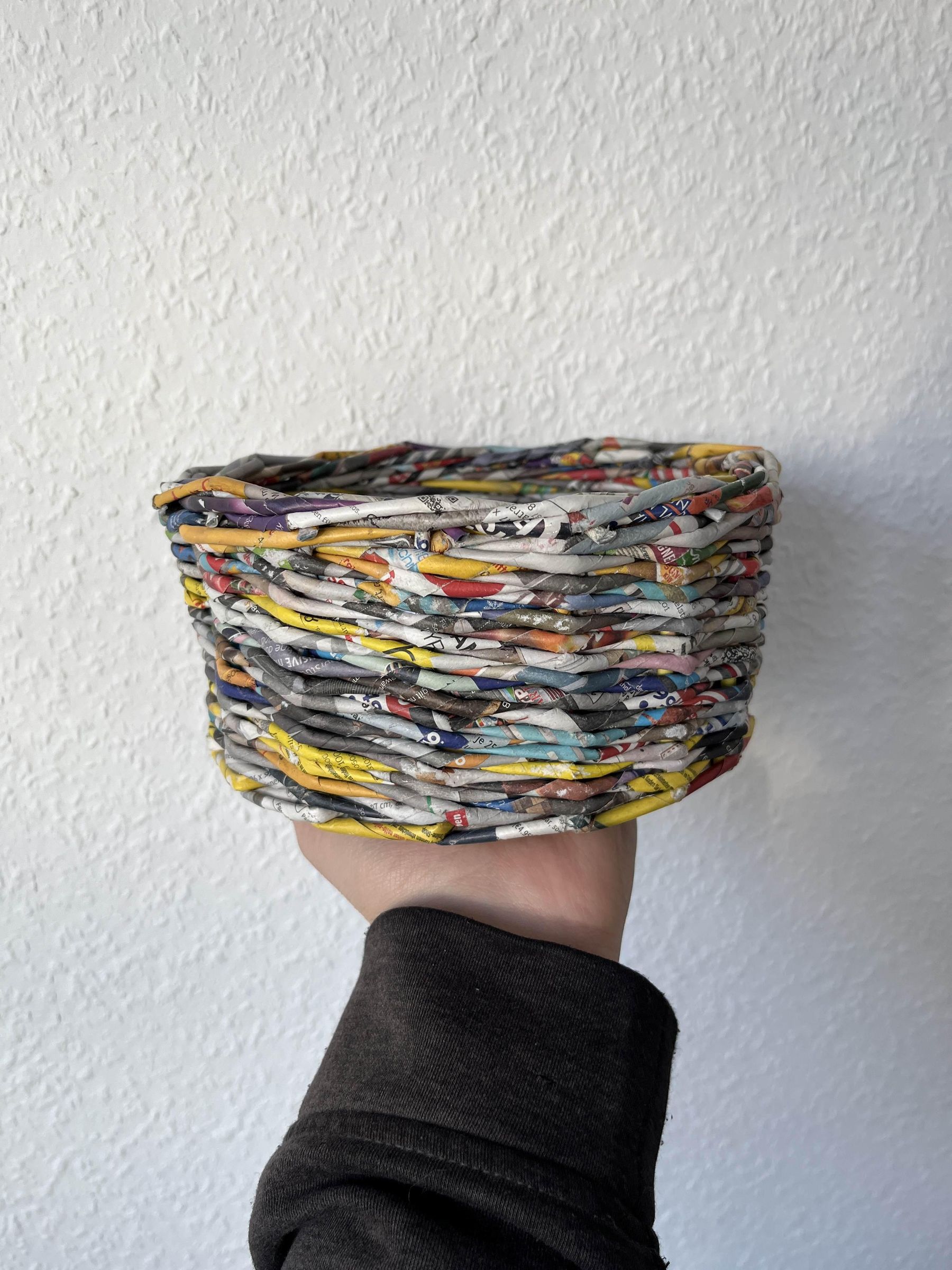 Woven Basket Made From Newspaper : 13 Steps (with Pictures) - Instructables
